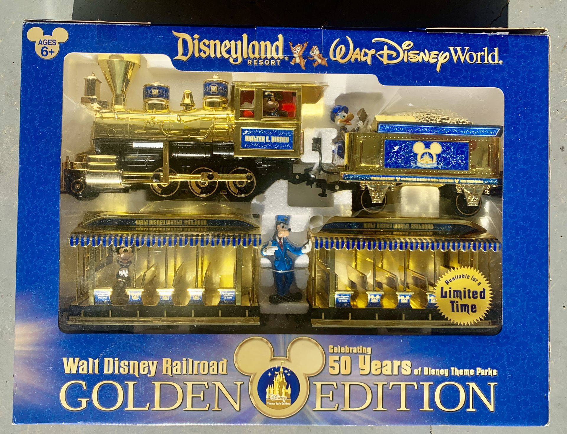 Disney Train Set for Christmas - 50th Anniversary Golden Edition Walt ...