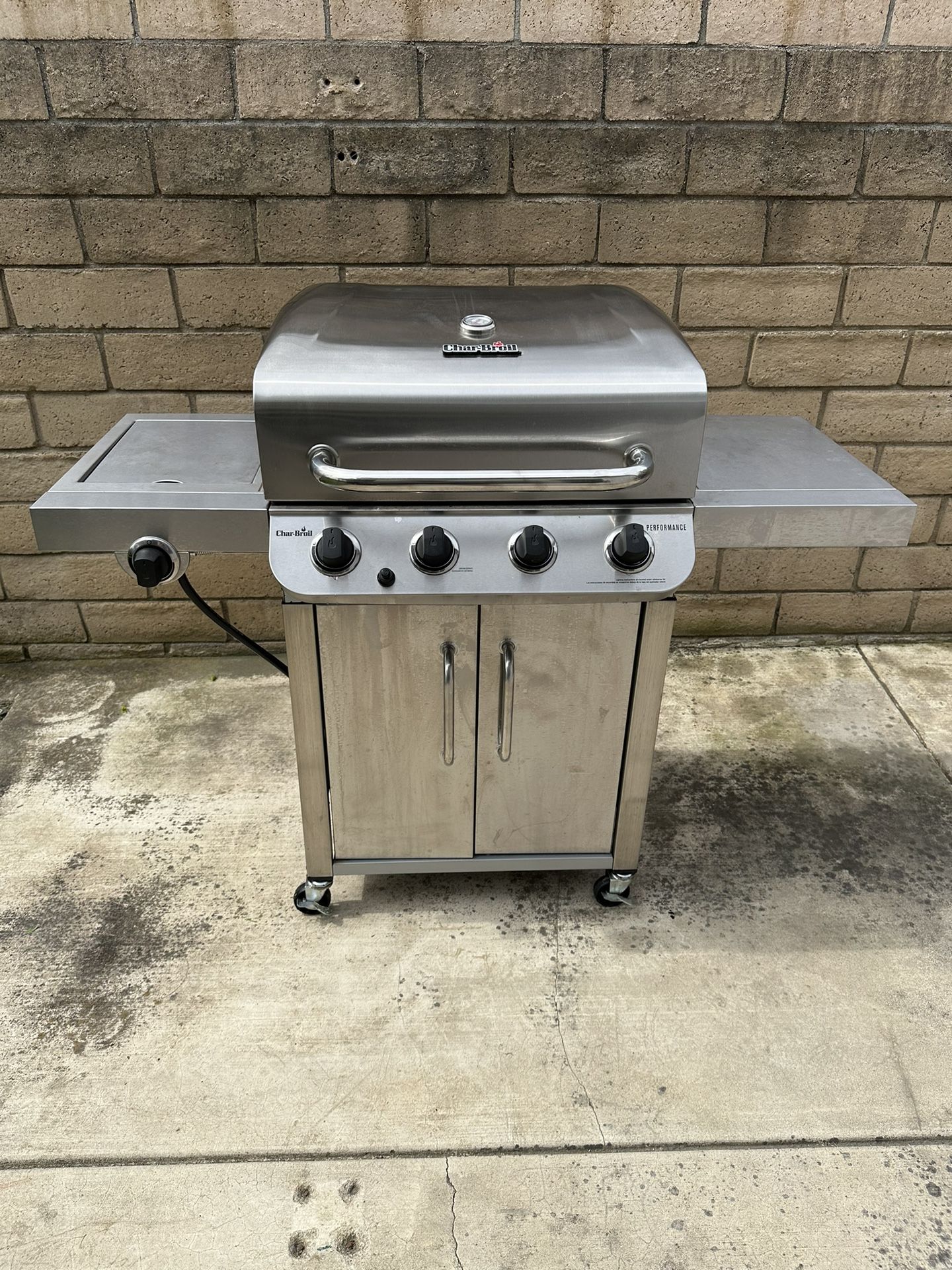 Char-Broil Performance Series Stainless 4-Burner Liquid Propane Gas ...