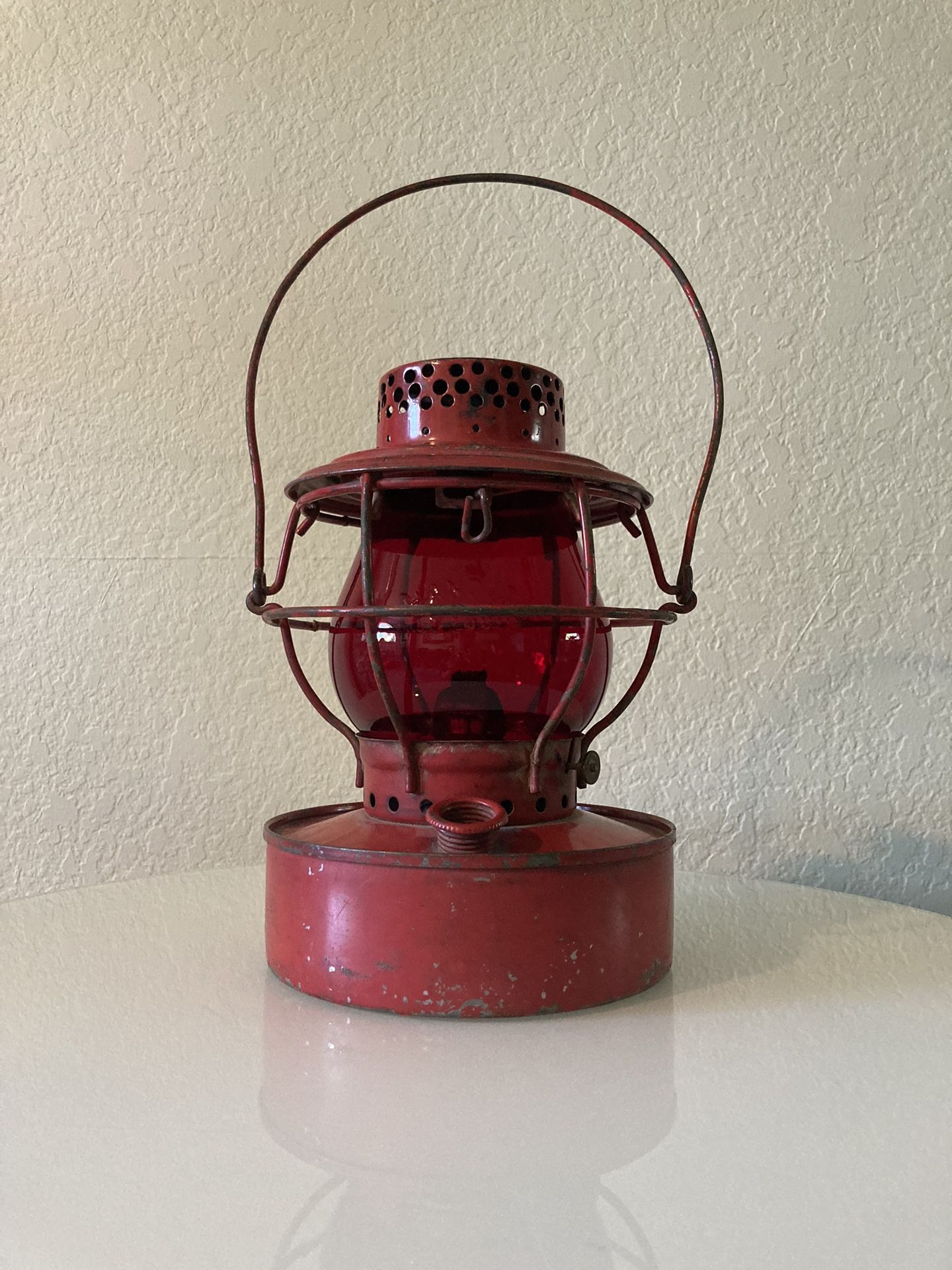 Vintage Handlan Red Glass Oil Lamp for Sale in Scottsdale, AZ - OfferUp