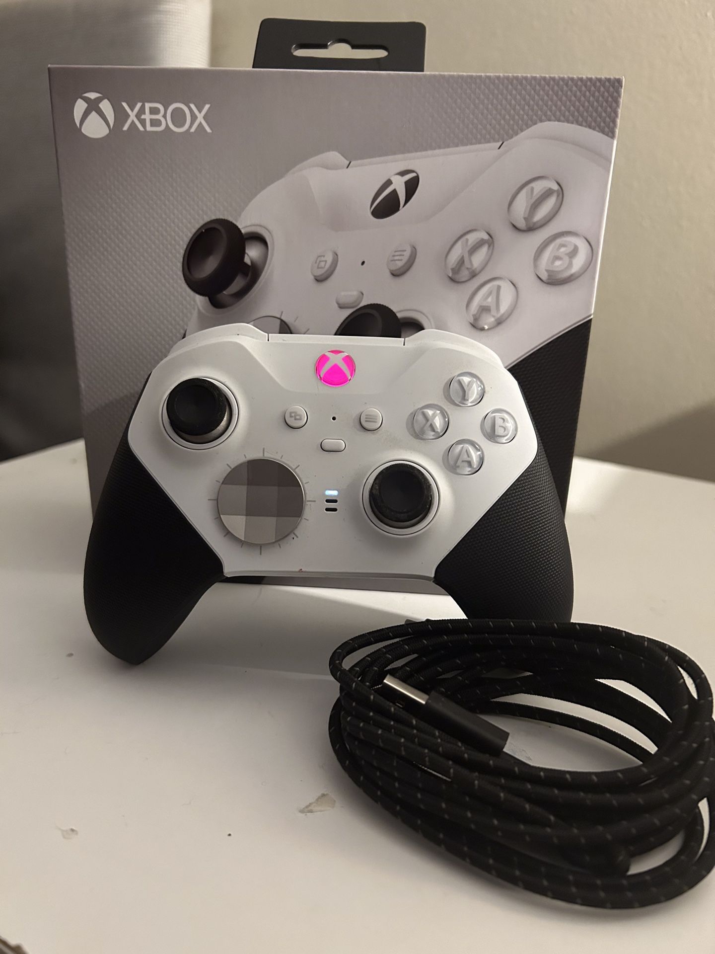 Xbox Series 2 core Controller Charger Included for Sale in Anaheim, CA ...
