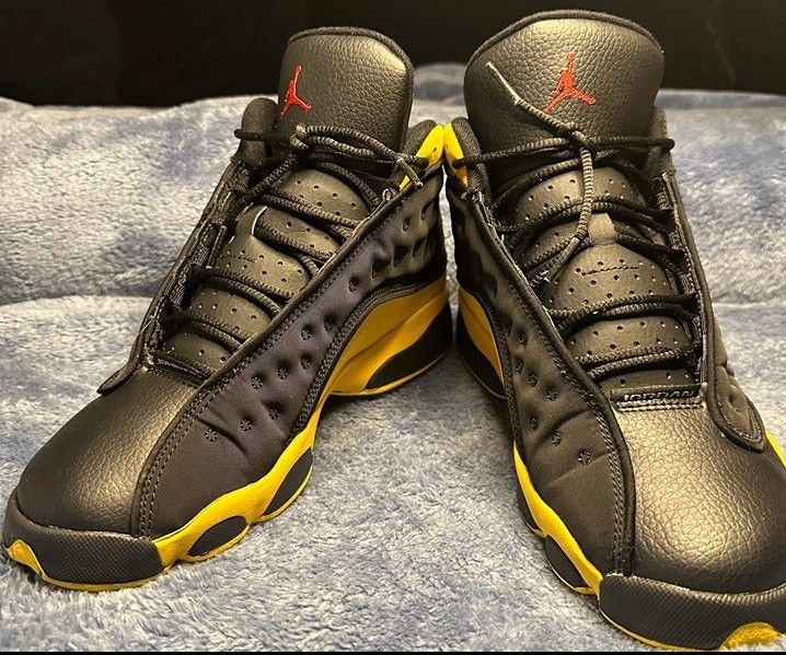 Retro Jordan 13s Melo Class for Sale in Tucson, AZ - OfferUp
