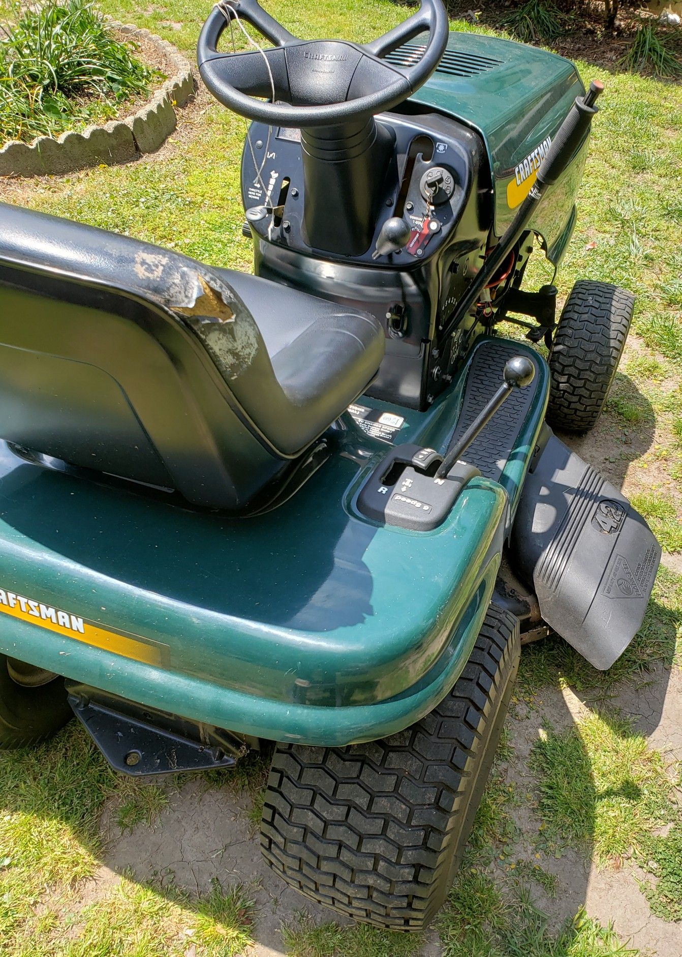 Craftsman LT1000 Riding Lawn Mower for Sale in South Norfolk, VA - OfferUp