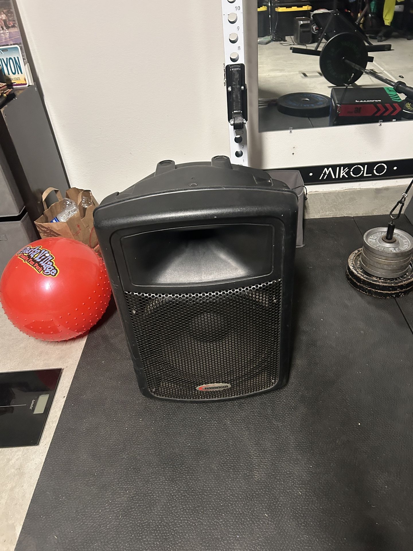 Harbinger Aps 15 Powered Loud Speaker for Sale in Riverside, CA - OfferUp