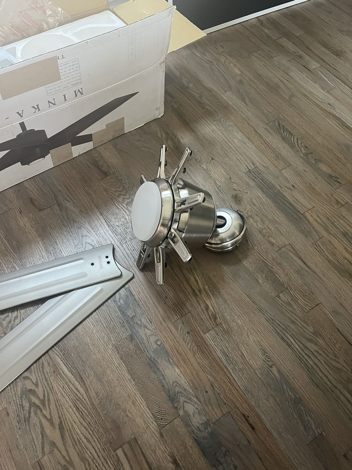 Large Indoor/outdoor Ceiling Fan for Sale in Plano, TX - OfferUp