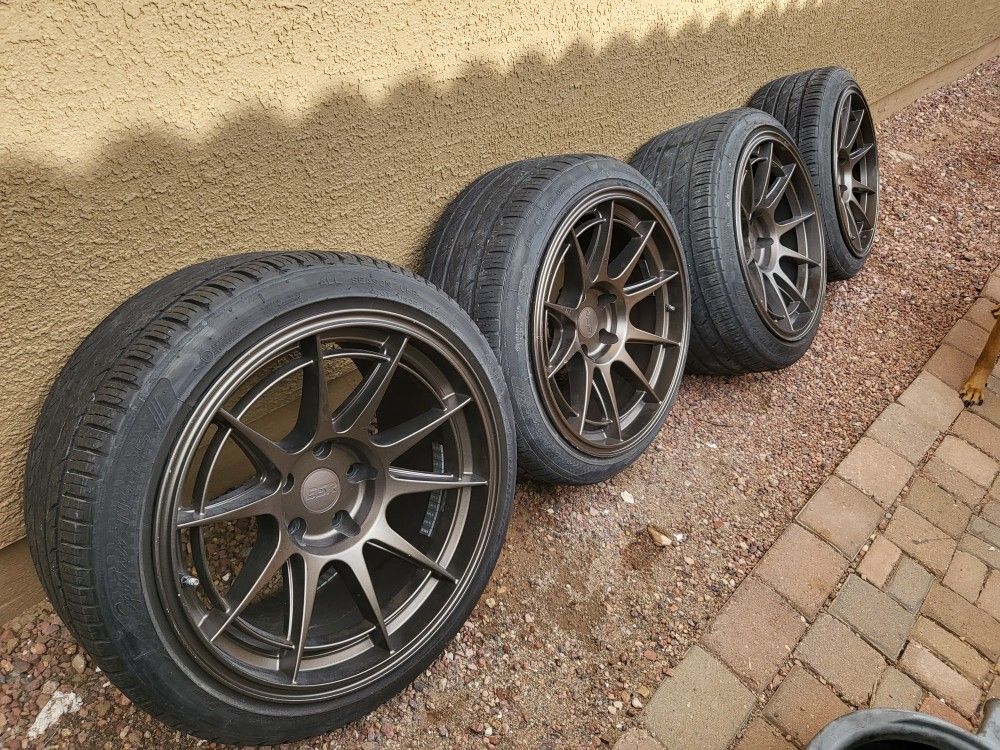 18 ESR SR13 Staggered 5x120 for Sale in Phoenix, AZ - OfferUp