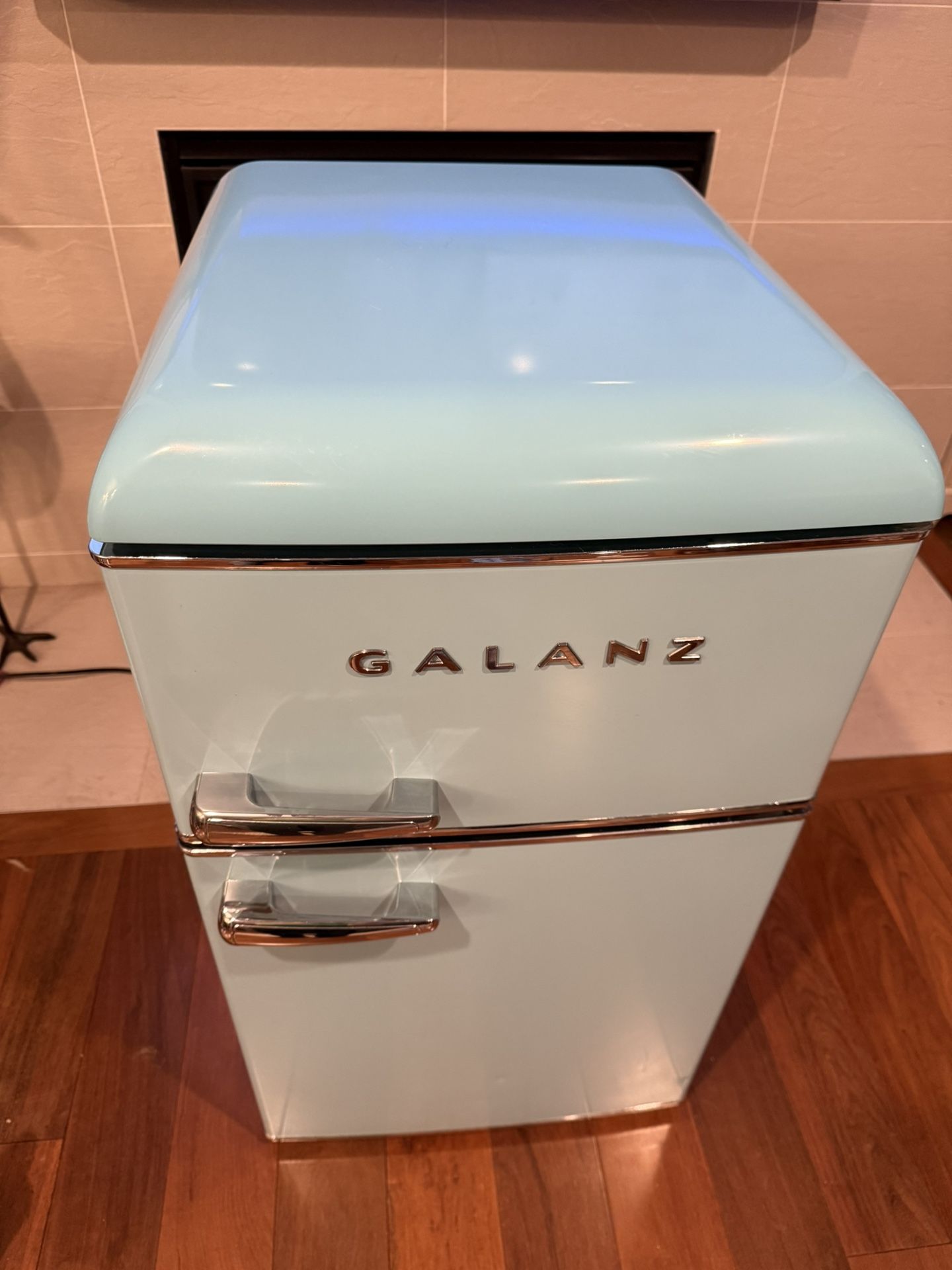 Galanz Mini Fridge 3.1 cu. ft. Light Blue for Sale in Seattle, WA - OfferUp