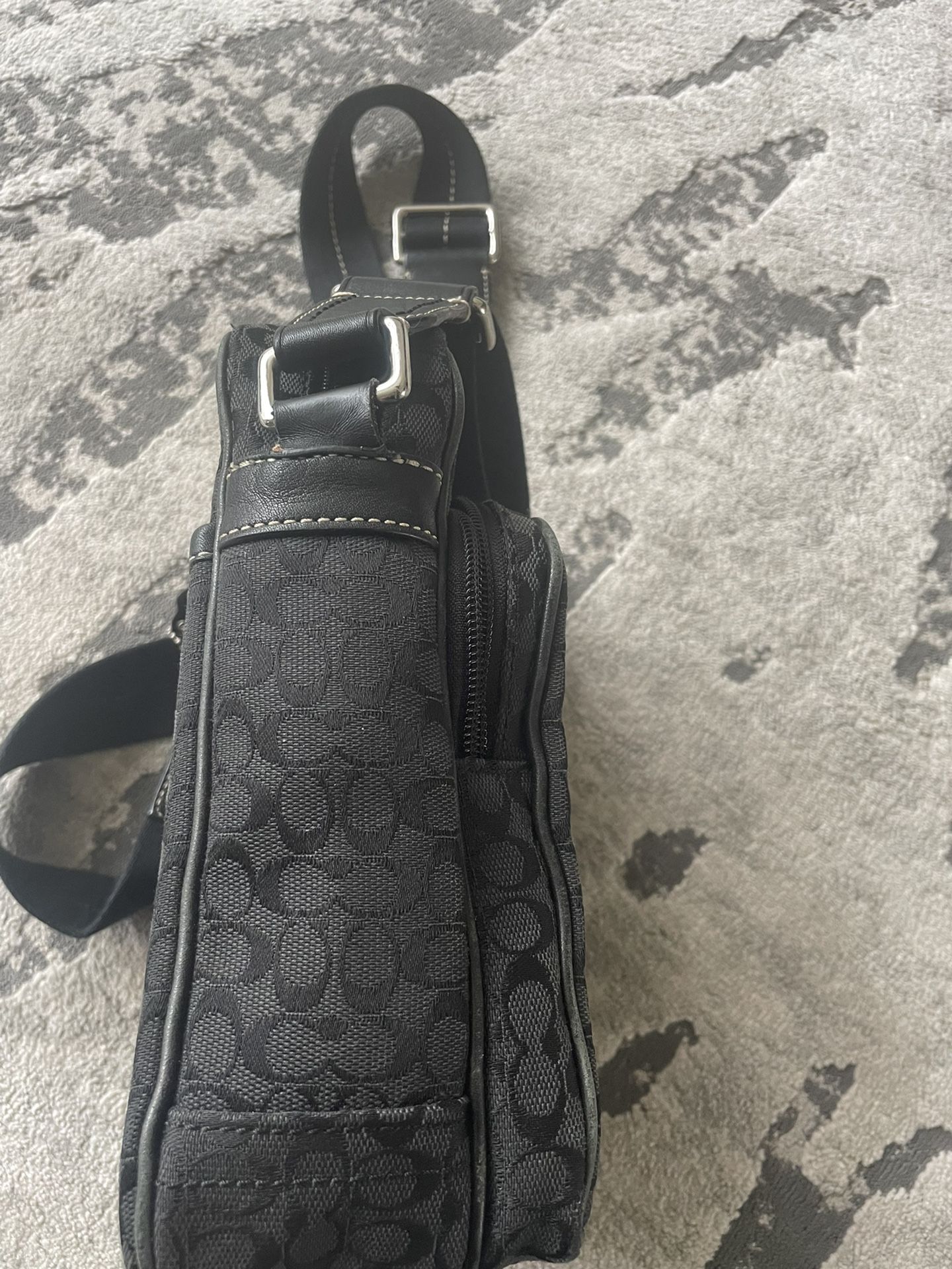 Crossbody Coach
