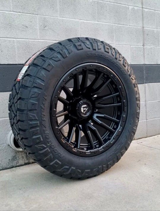 17x9 6x5.5 Fuel Rims & Nitto 285-70-17 Tires (New) for Sale in Phoenix ...