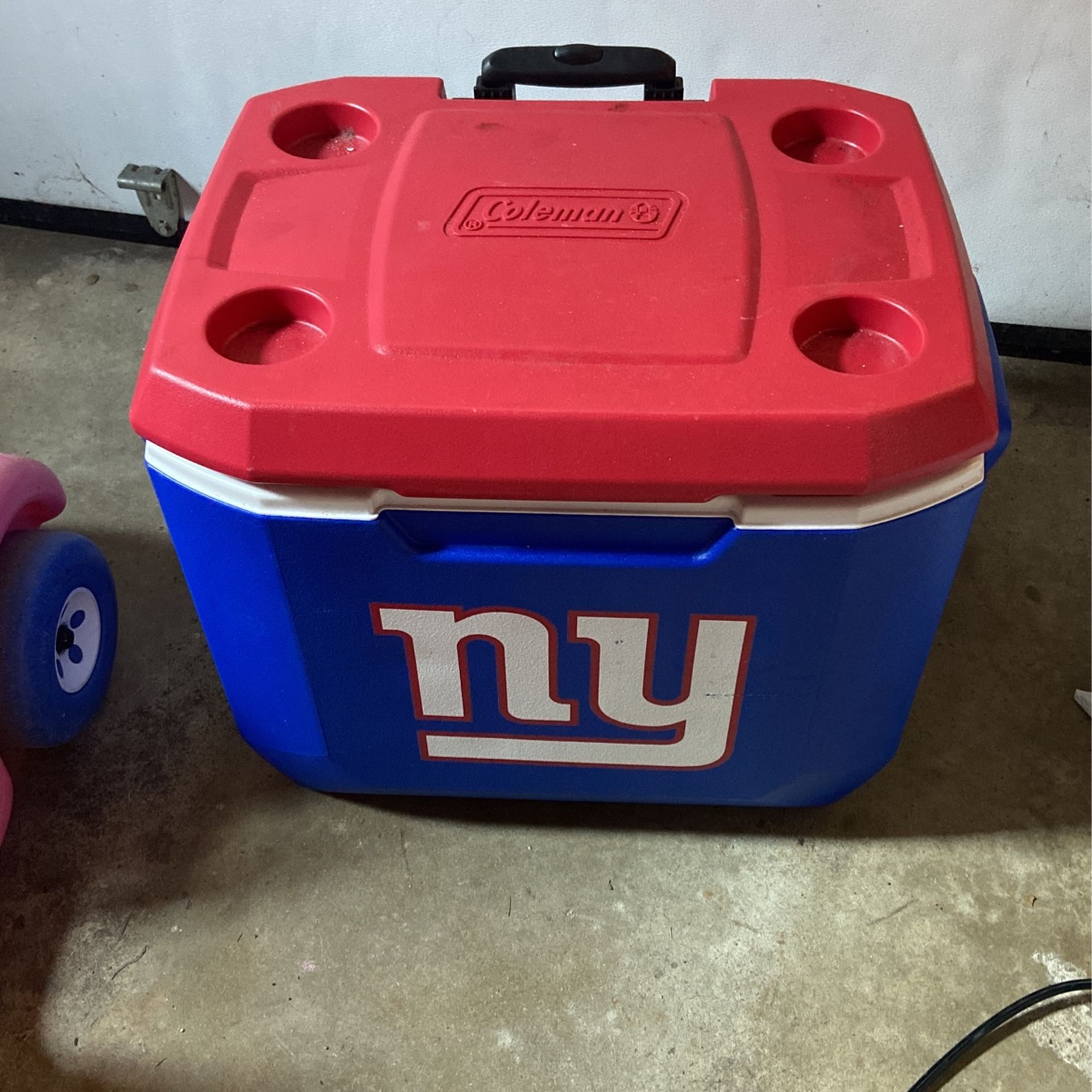 NY Giants Coleman Cooler On Wheels for Sale in E Atlantc Bch, NY - OfferUp