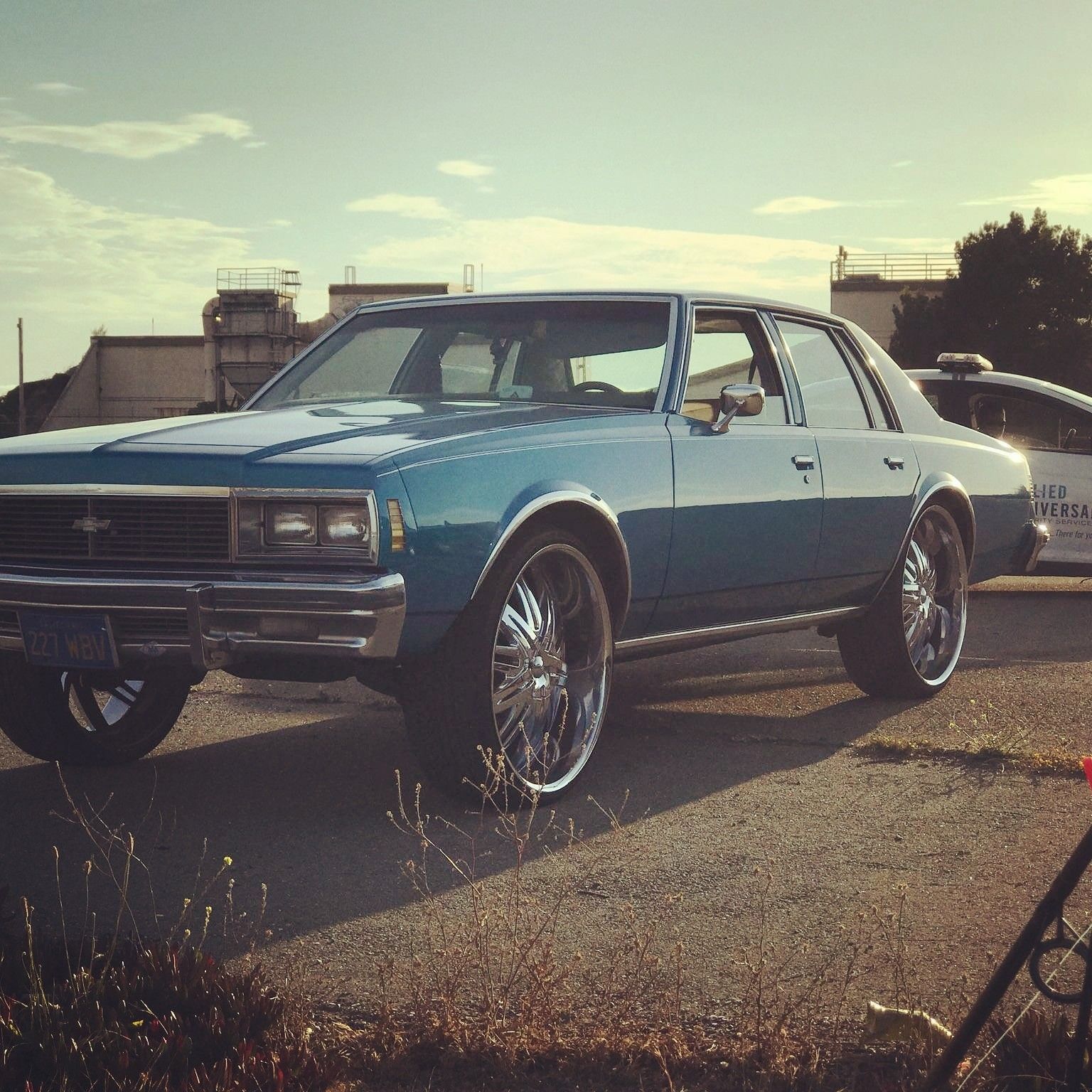 Box Chevy On 26s