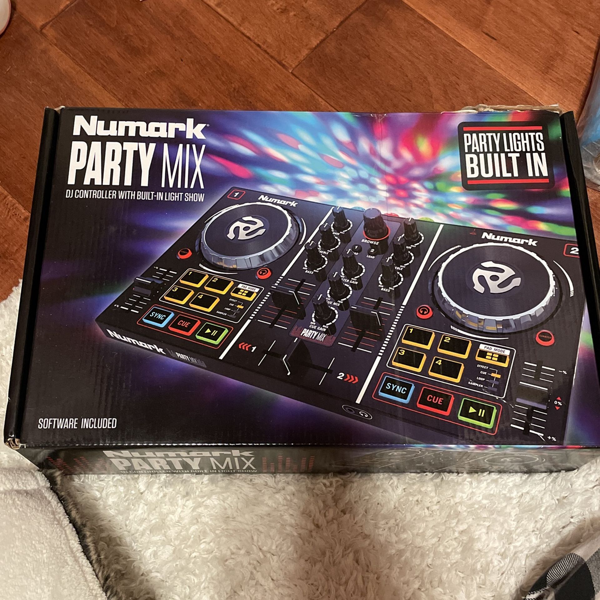 Numark Party Mix DJ Controller for Sale in San Diego, CA - OfferUp