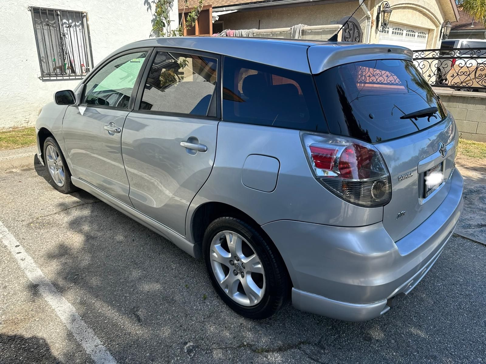 2006 Toyota Matrix for Sale in Wilmington, CA - OfferUp