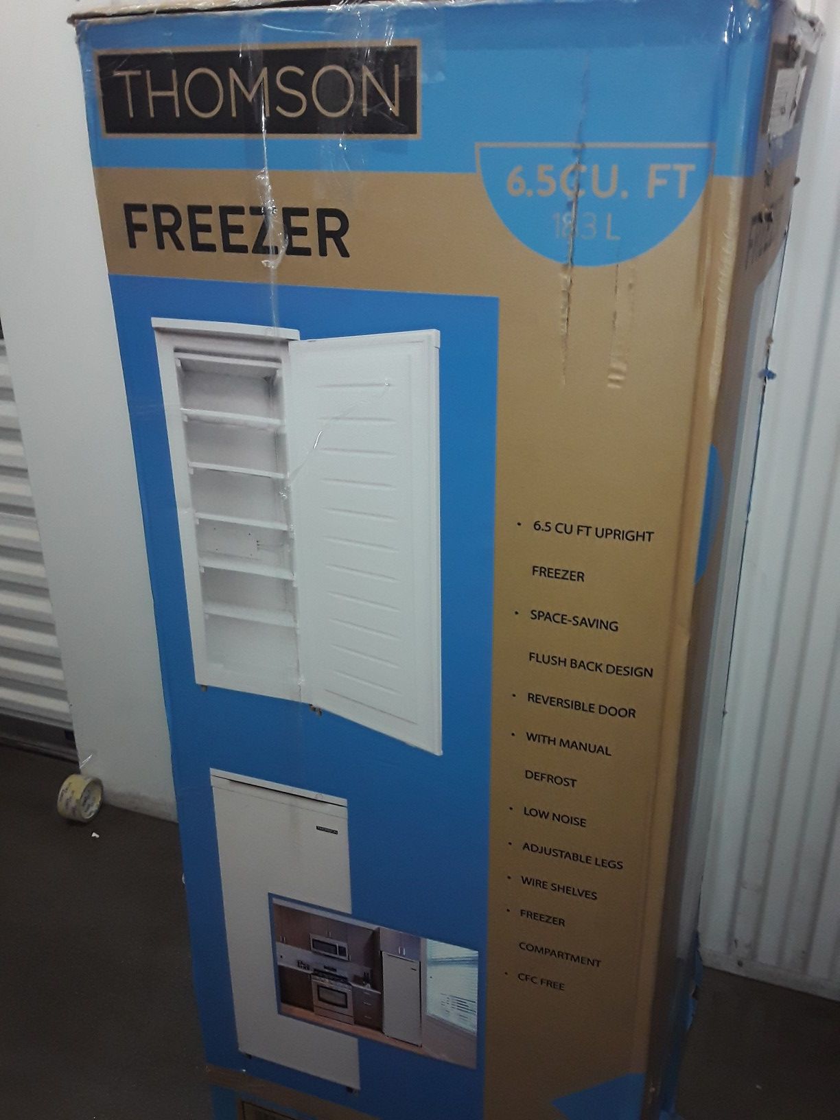 Thompson 6.5 cubic feet upright freezer for Sale in Las Vegas, NV - OfferUp