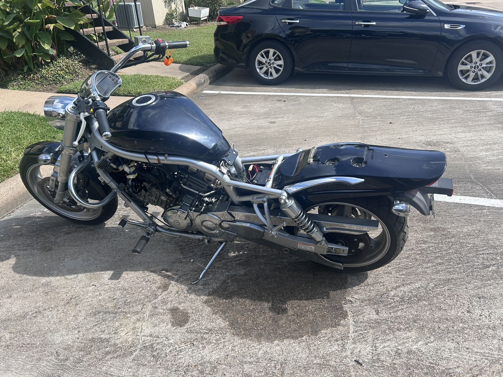 2006 Hyosung GV650 Aquila for Sale in Houston, TX - OfferUp