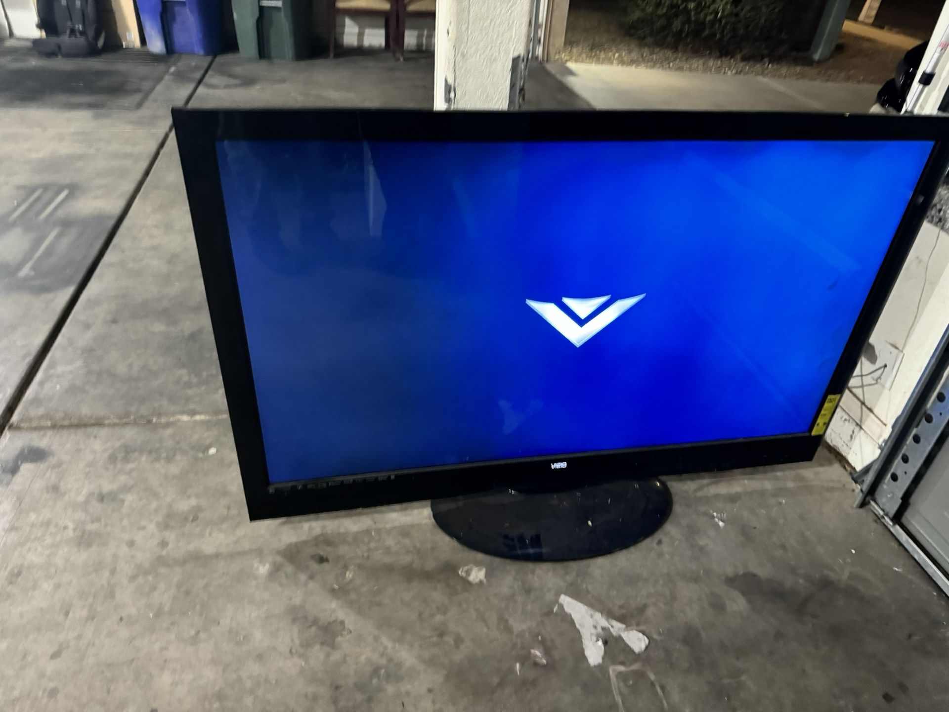 70” Vizio flat screen 3D TV for Sale in El Mirage, AZ - OfferUp