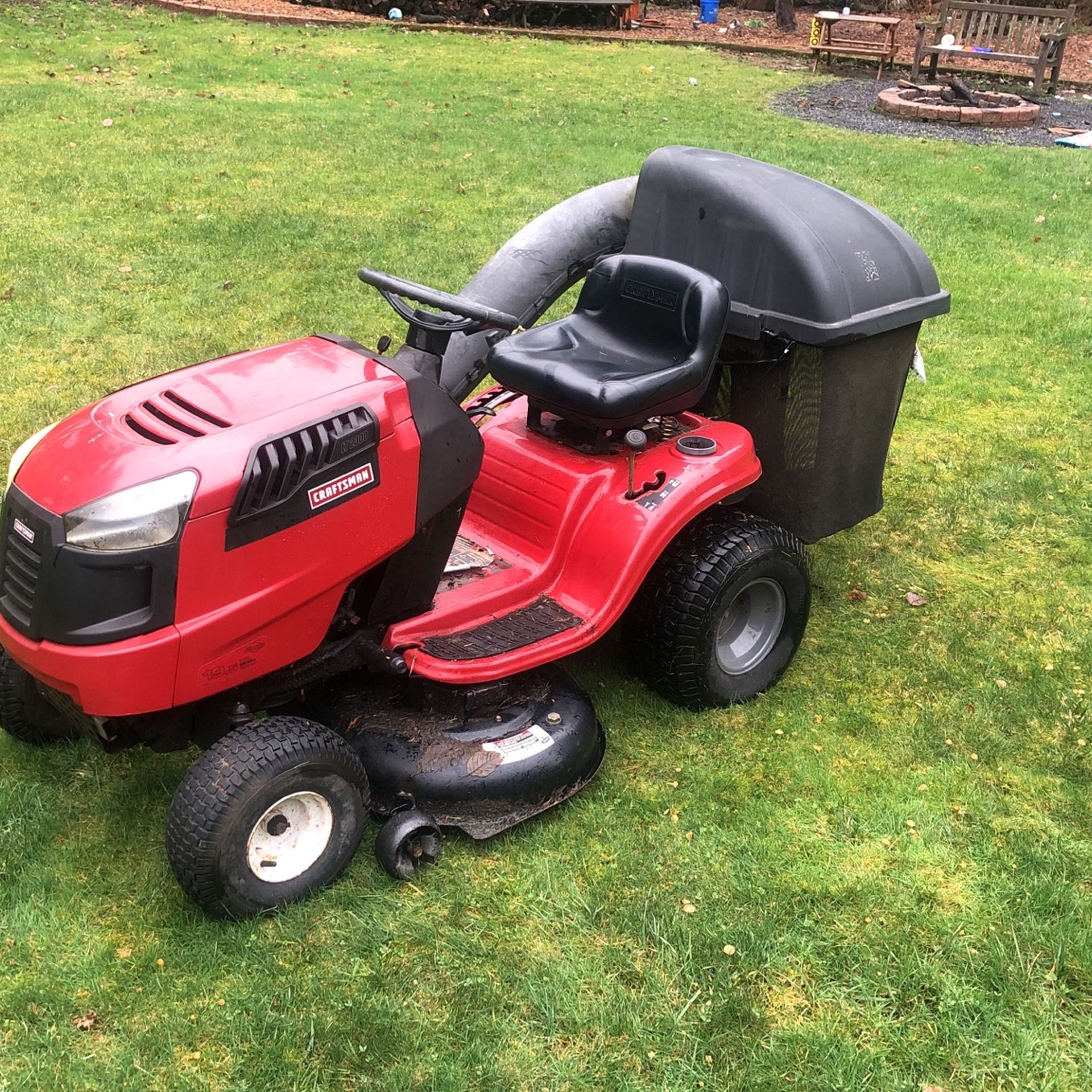 Riding lawnmower craftsman LT 2000. 19.5hp 500cc for Sale in Snohomish ...