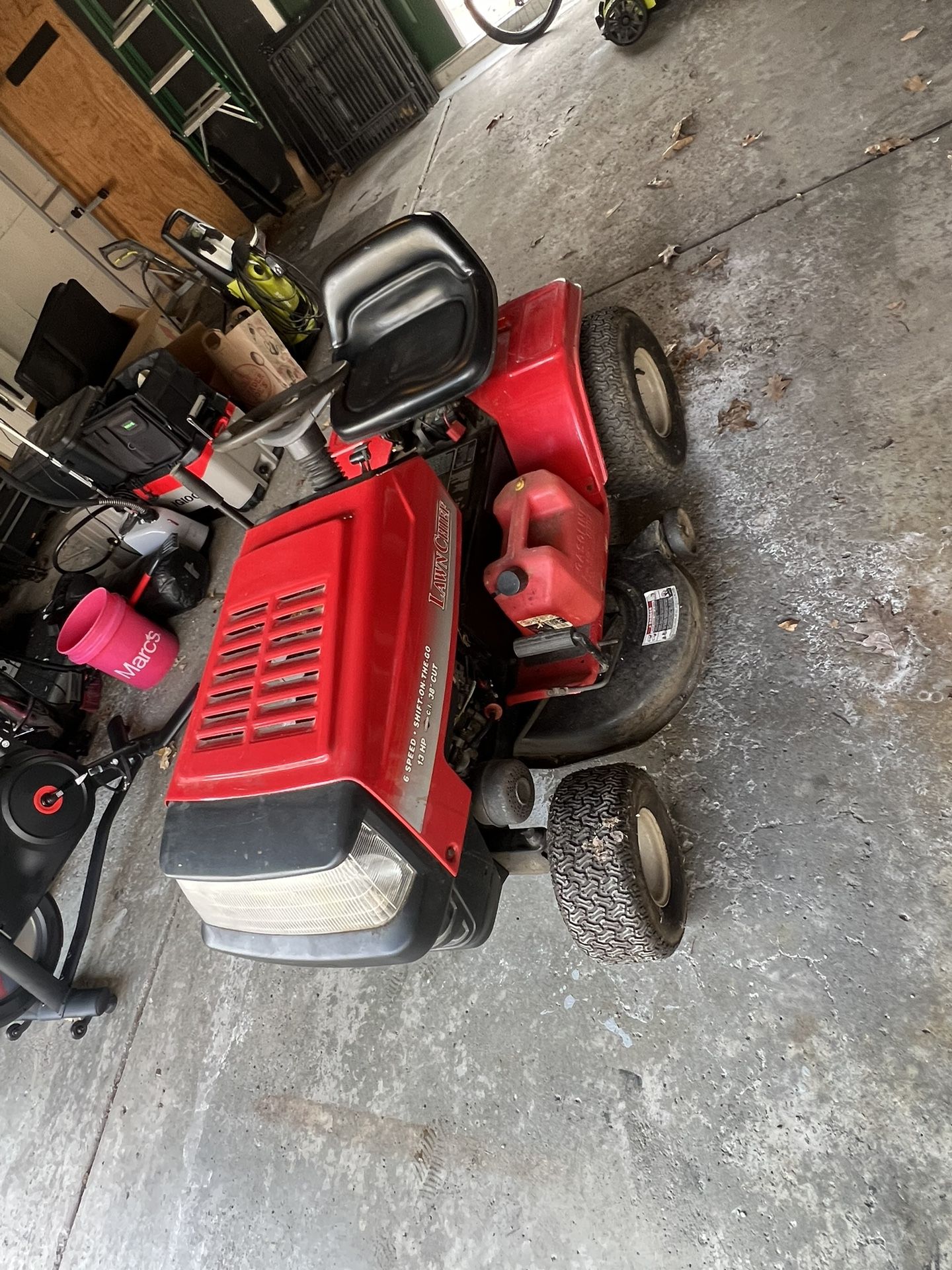 Lawn Chief Riding Lawnmower 6 Speed 13 HP 38” Cut for Sale in Cleveland ...