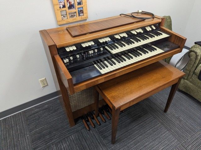 1967 Hammond M102 Tone Generator Organ Original Owner for Sale in Brea ...