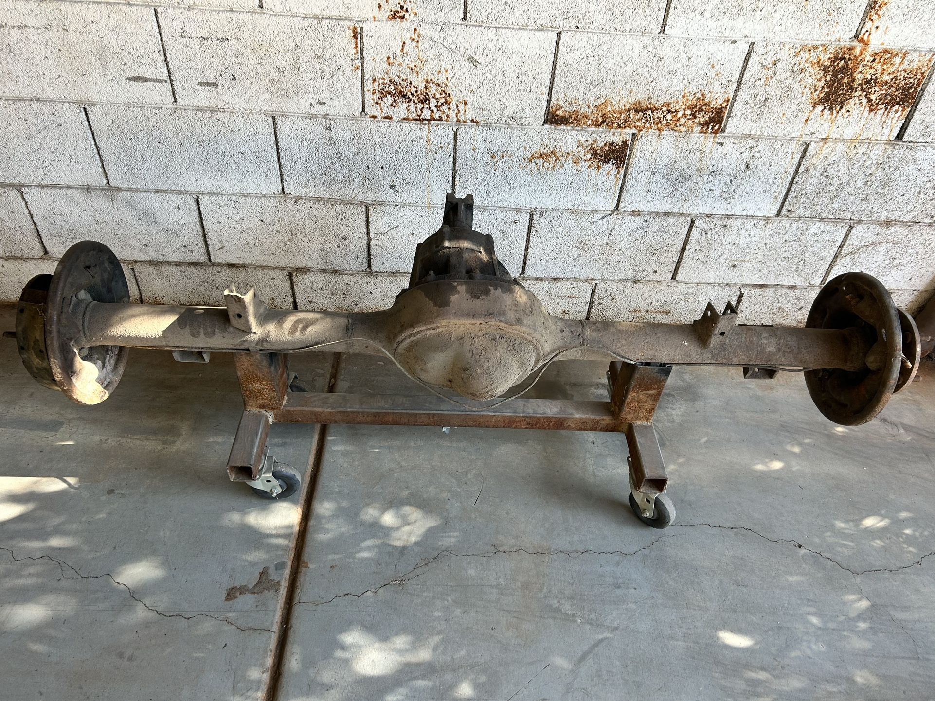 9” Ford Rear End for Sale in Phoenix, AZ - OfferUp
