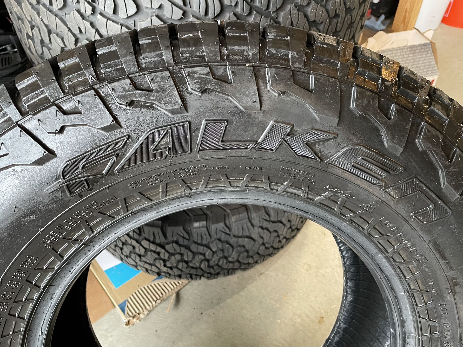 Falken Wildpeak AT3 Tire. 285/70/17 for Sale in Marysville, WA - OfferUp