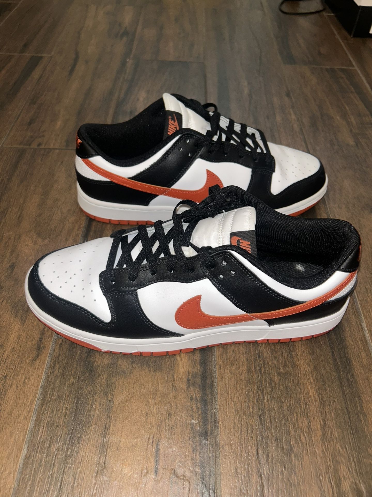 Retro NIKE DUNKS for Sale in San Diego, CA - OfferUp