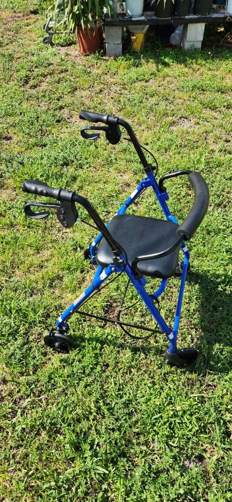 Medline Steel Rollator Walker for Adult Mobility Impairment Blue 350 lb ...