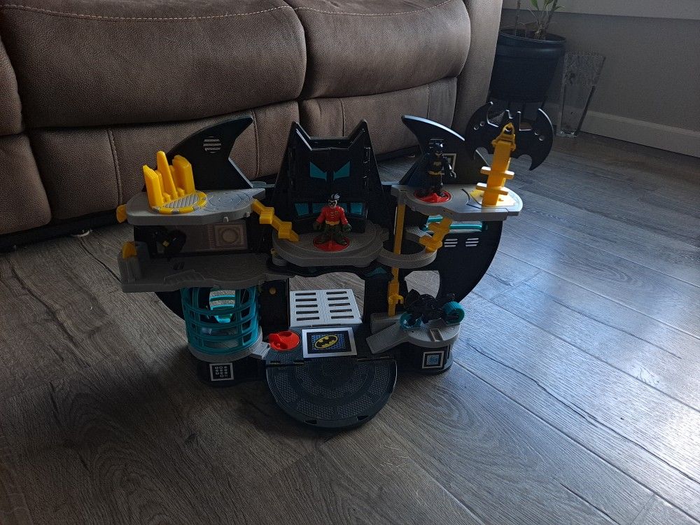 Batman Batcave Toy