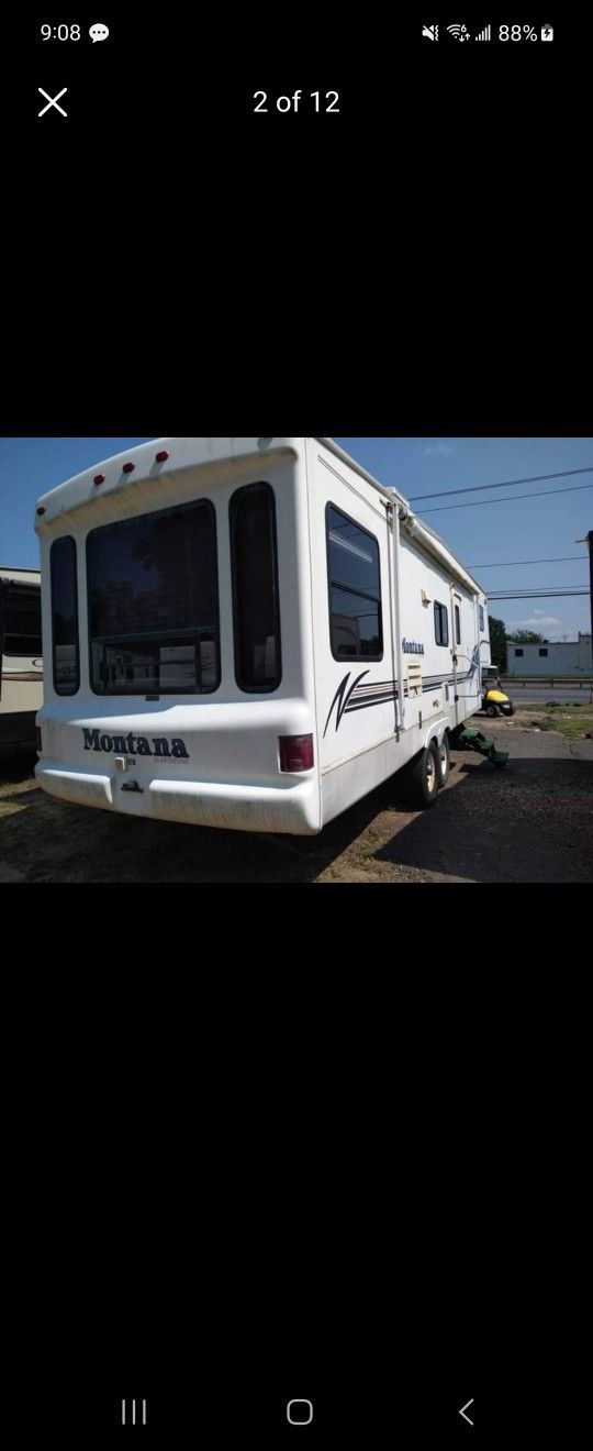 2000 Keystone Montana 5th Wheel 36ft for Sale in New Bedford, MA - OfferUp