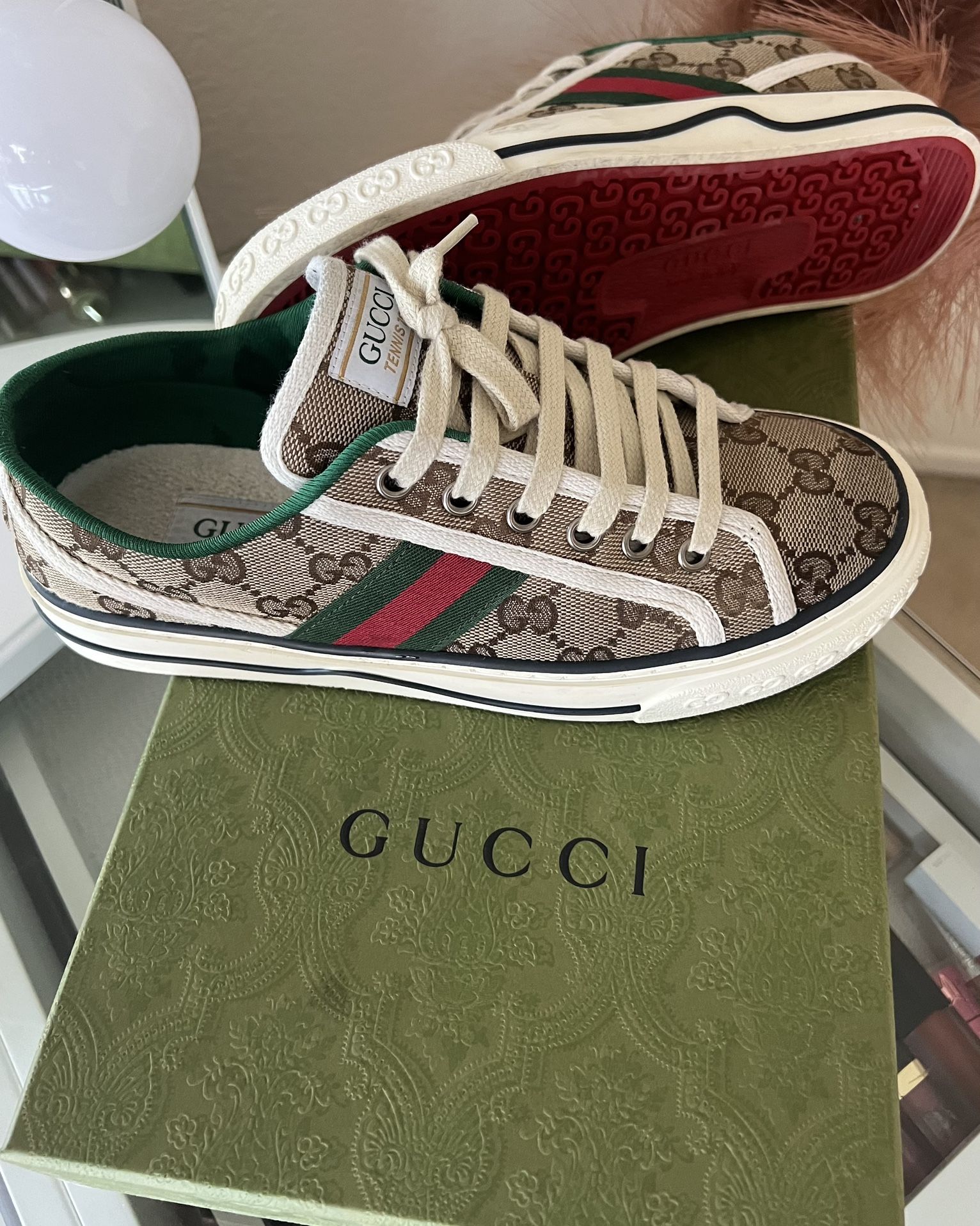 Tenis Gucci . Originales for Sale in Victorville, CA - OfferUp