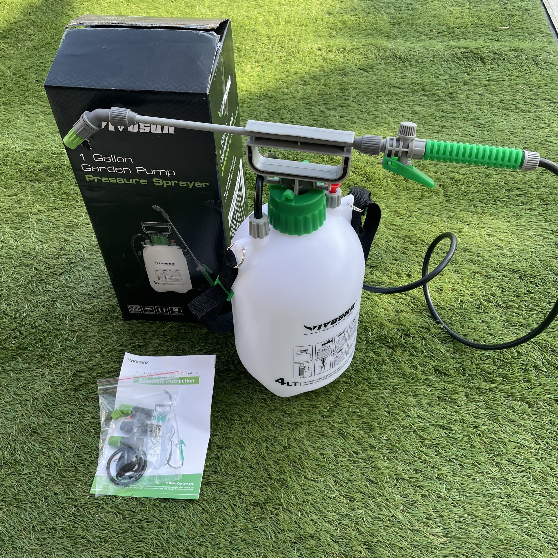 New In Box VIVOSUN 1 Gallon Pump Pressure Sprayer, 4L Pressurized Lawn ...