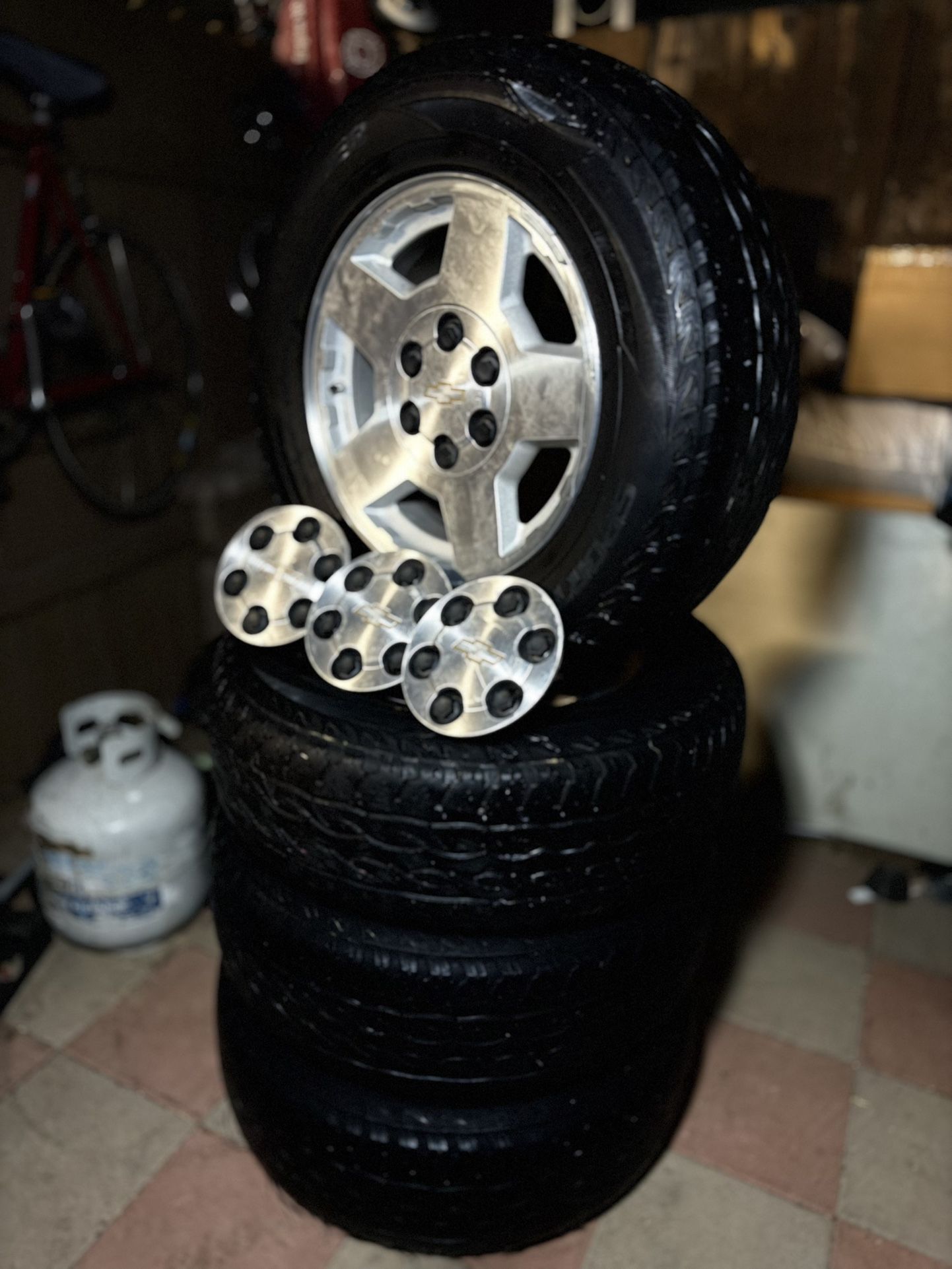 OEM Chevy silverado rims 17" s for Sale in Victorville, CA - OfferUp