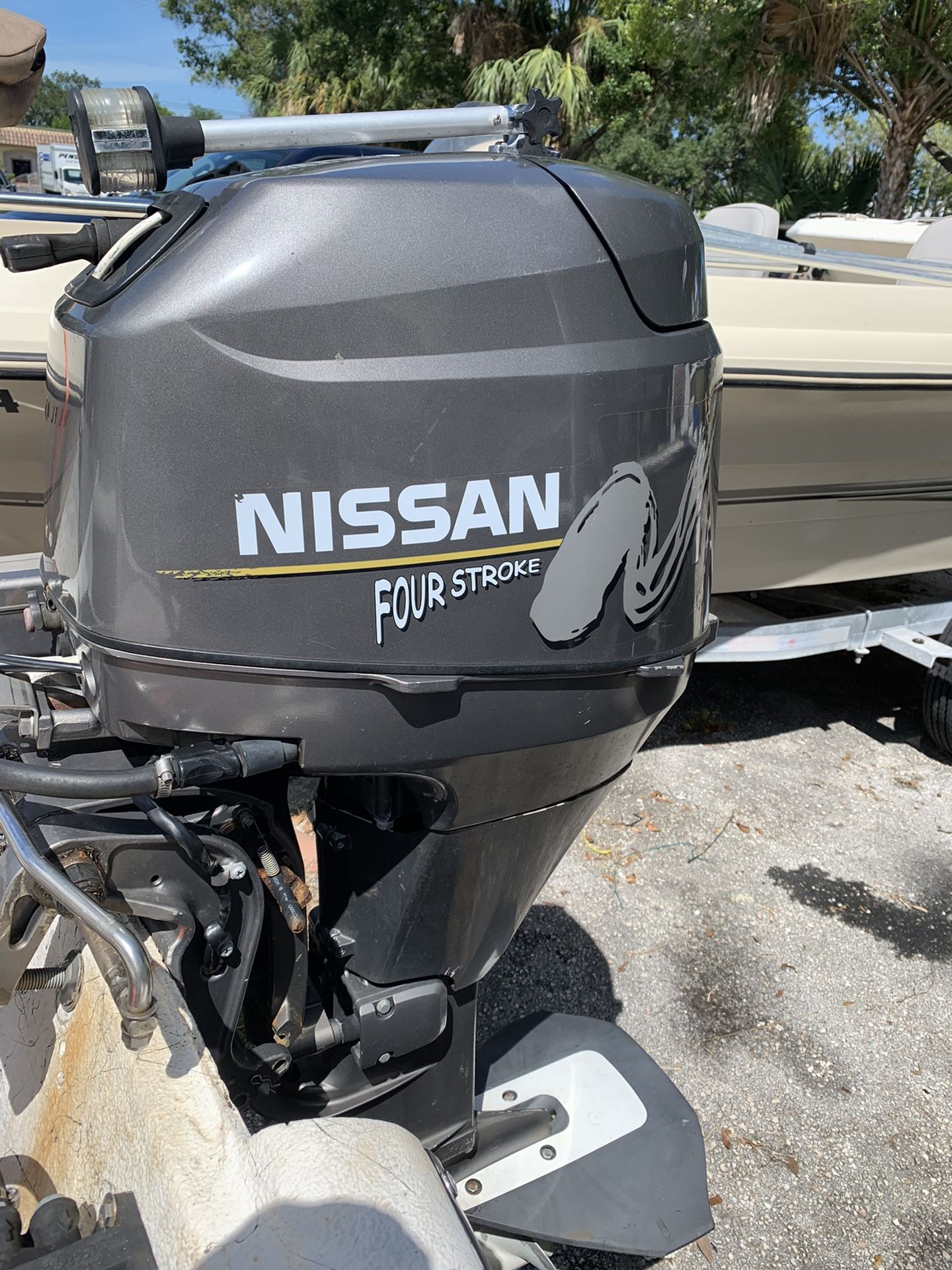 Nissan four stroke 30 hp for Sale in Stuart, FL - OfferUp