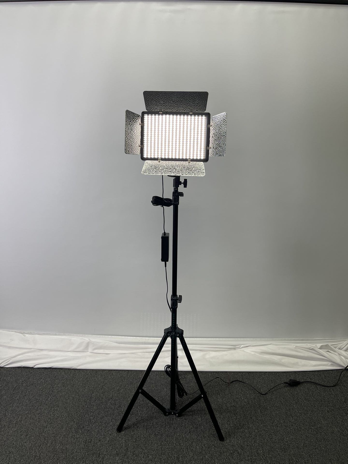 LED Video Light Panel & Tripod Kit For Photo Studio & Video for Sale in ...