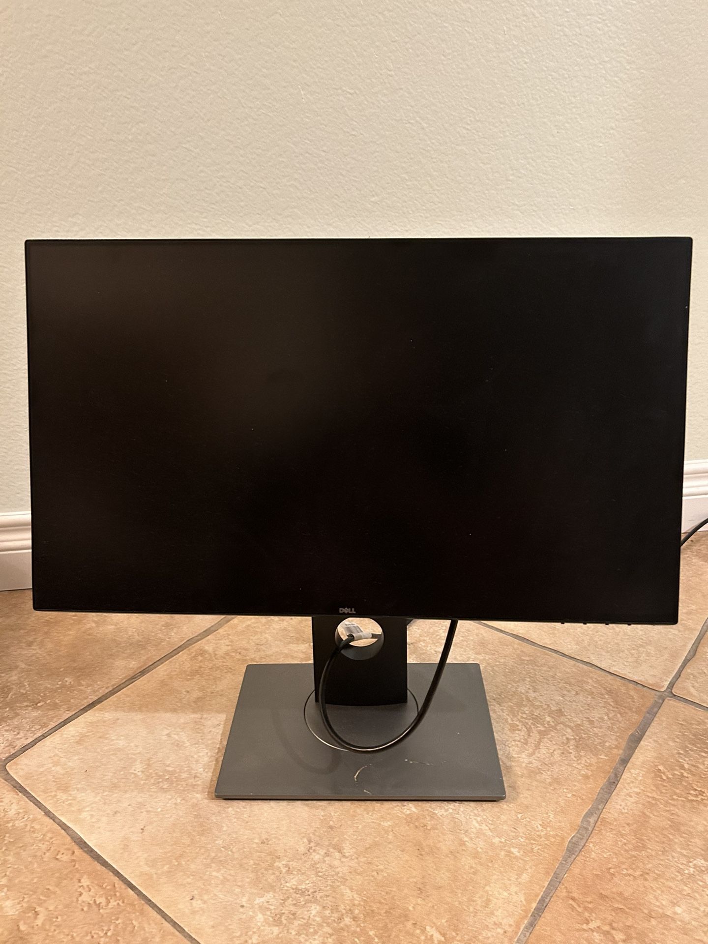 Dell Ultrasharp 24 inch Infinity Edge Monitor - U2417H for Sale in Lake ...