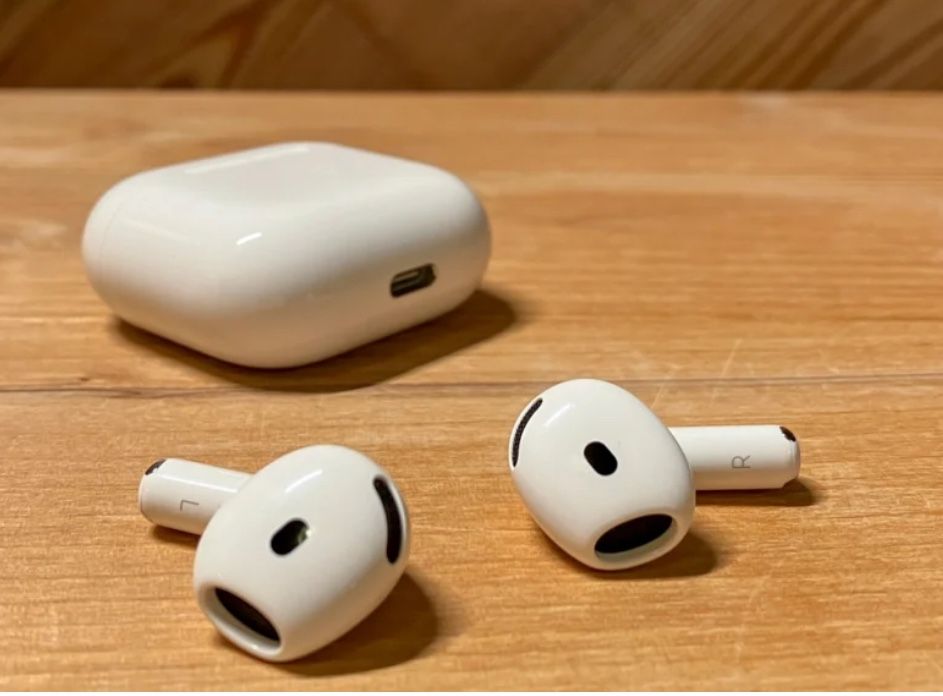 Airpod Gen 4 for Sale in Scranton, PA - OfferUp