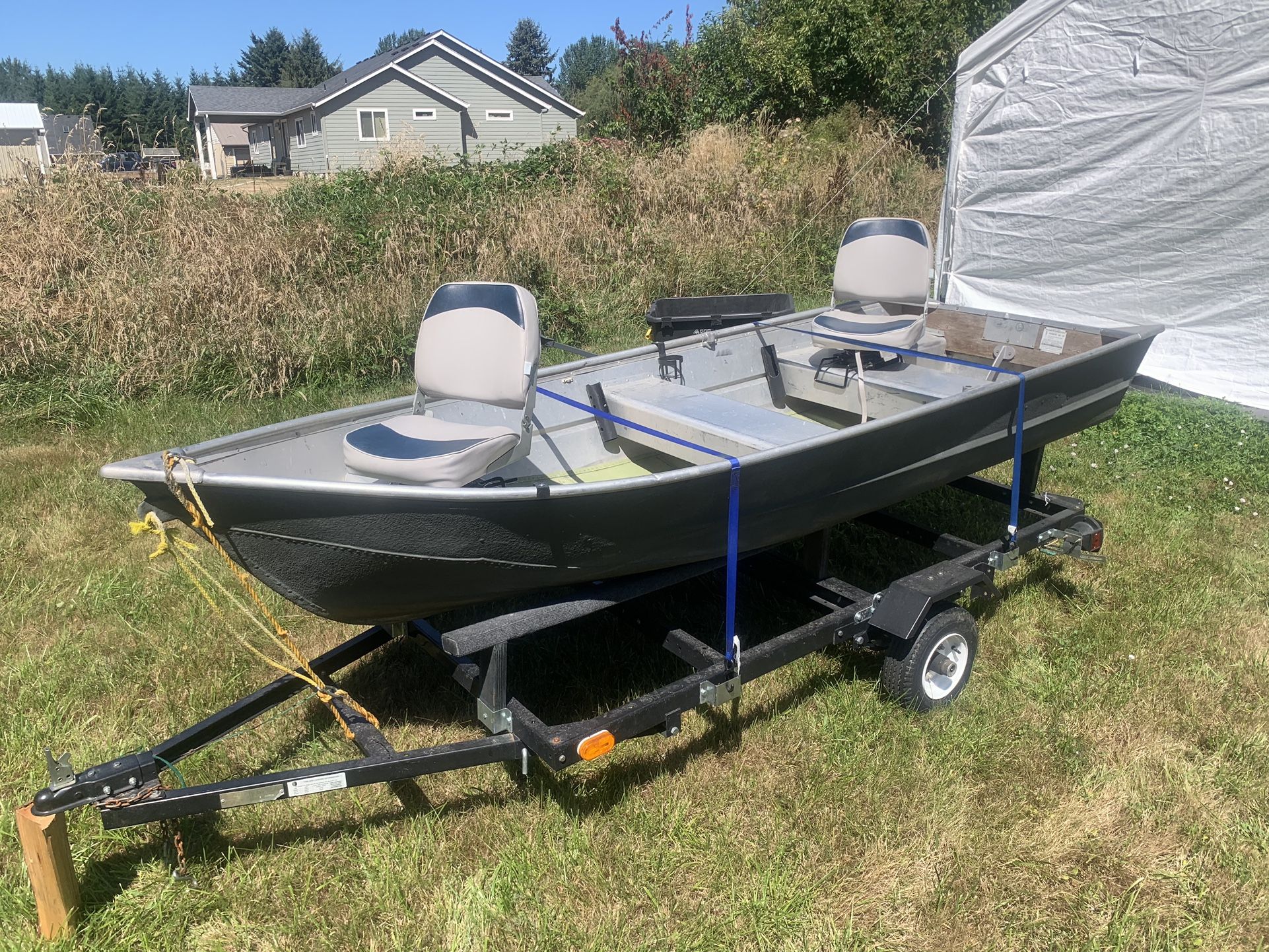12 Ft Rhino Lined Aluminum Fishing Boat Package for Sale in Ridgefield ...