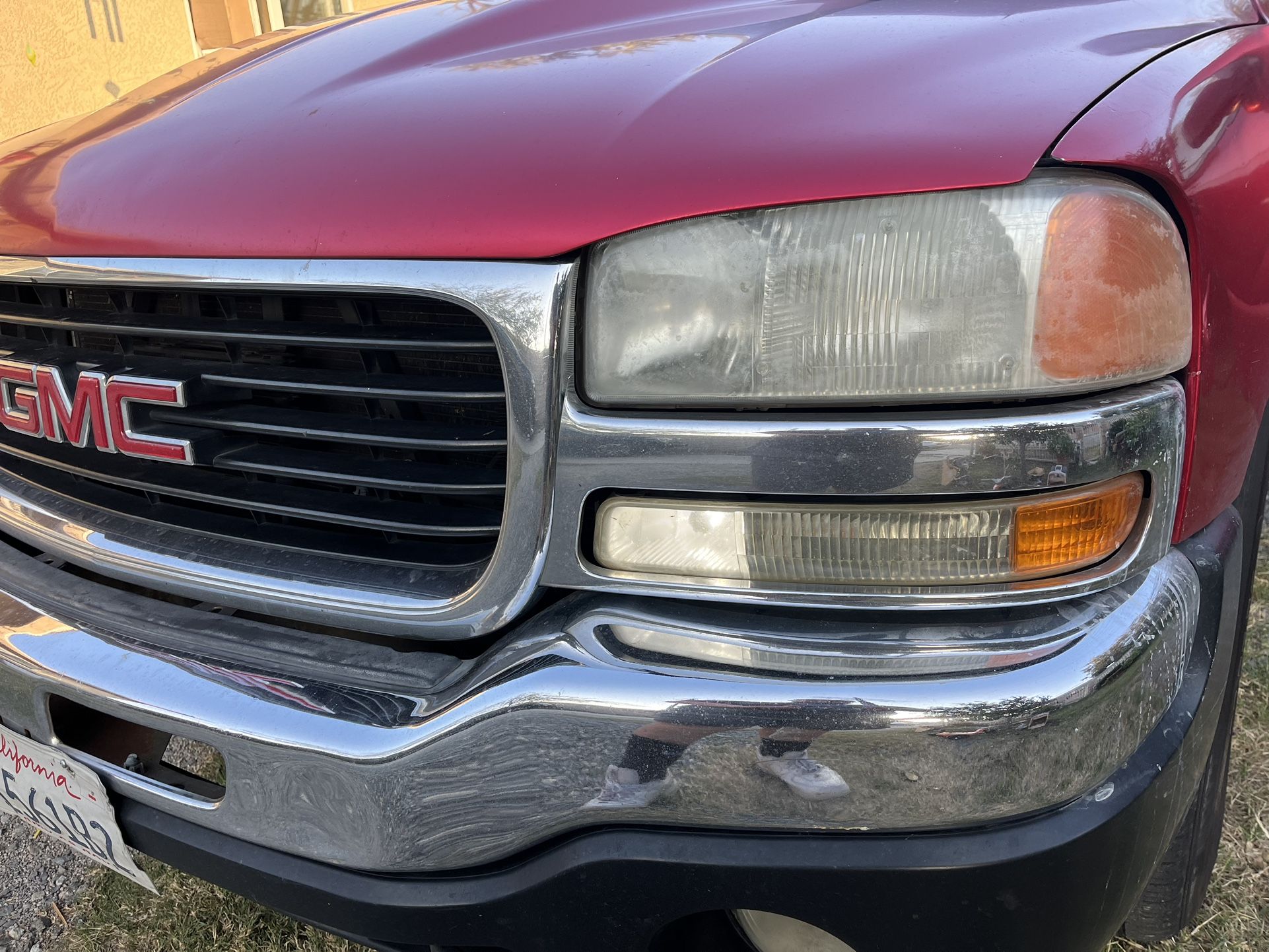 GMC Grill for Sale in San Bernardino, CA - OfferUp