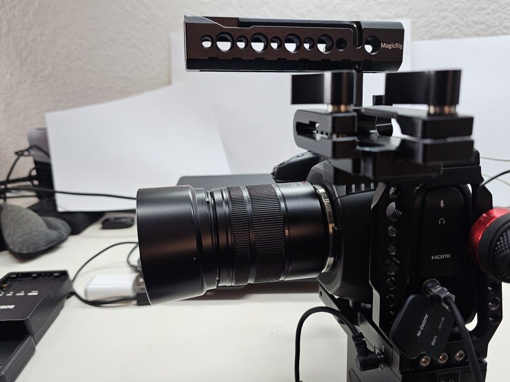 BMPCC4k Black Magic Pocket Cinema Camera 4k With 8hr Of Battery, Lens ...