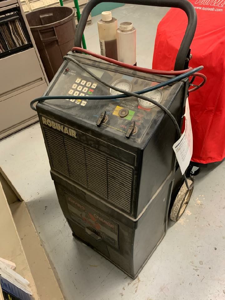 Robinair R134a Air-condition Machine for Sale in Sycamore, IL - OfferUp
