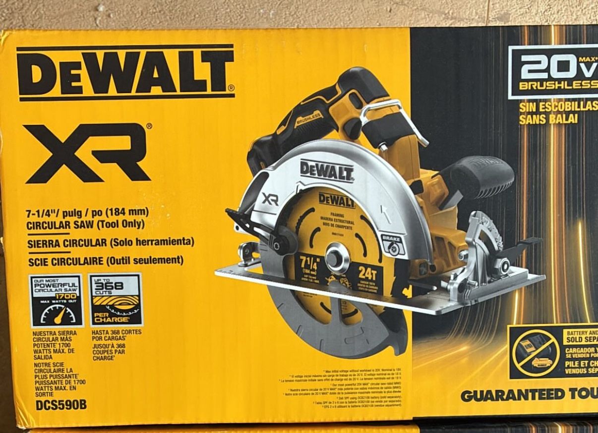 20-Volt MAX 7-1/4 in. Cordless Circular Saw (Tool Only) for Sale in ...