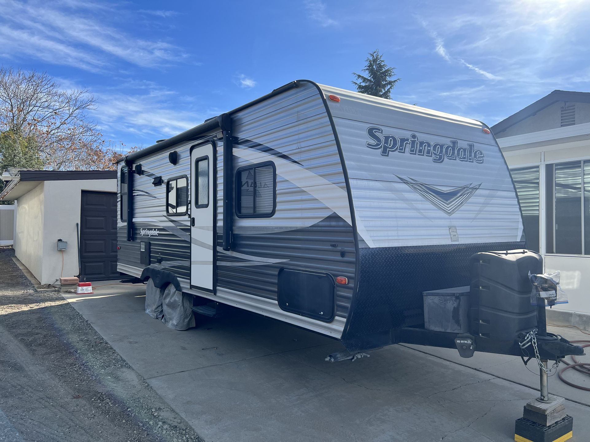 2017 Keystone Springdale 202QBWE for Sale in Oak Glen, CA - OfferUp
