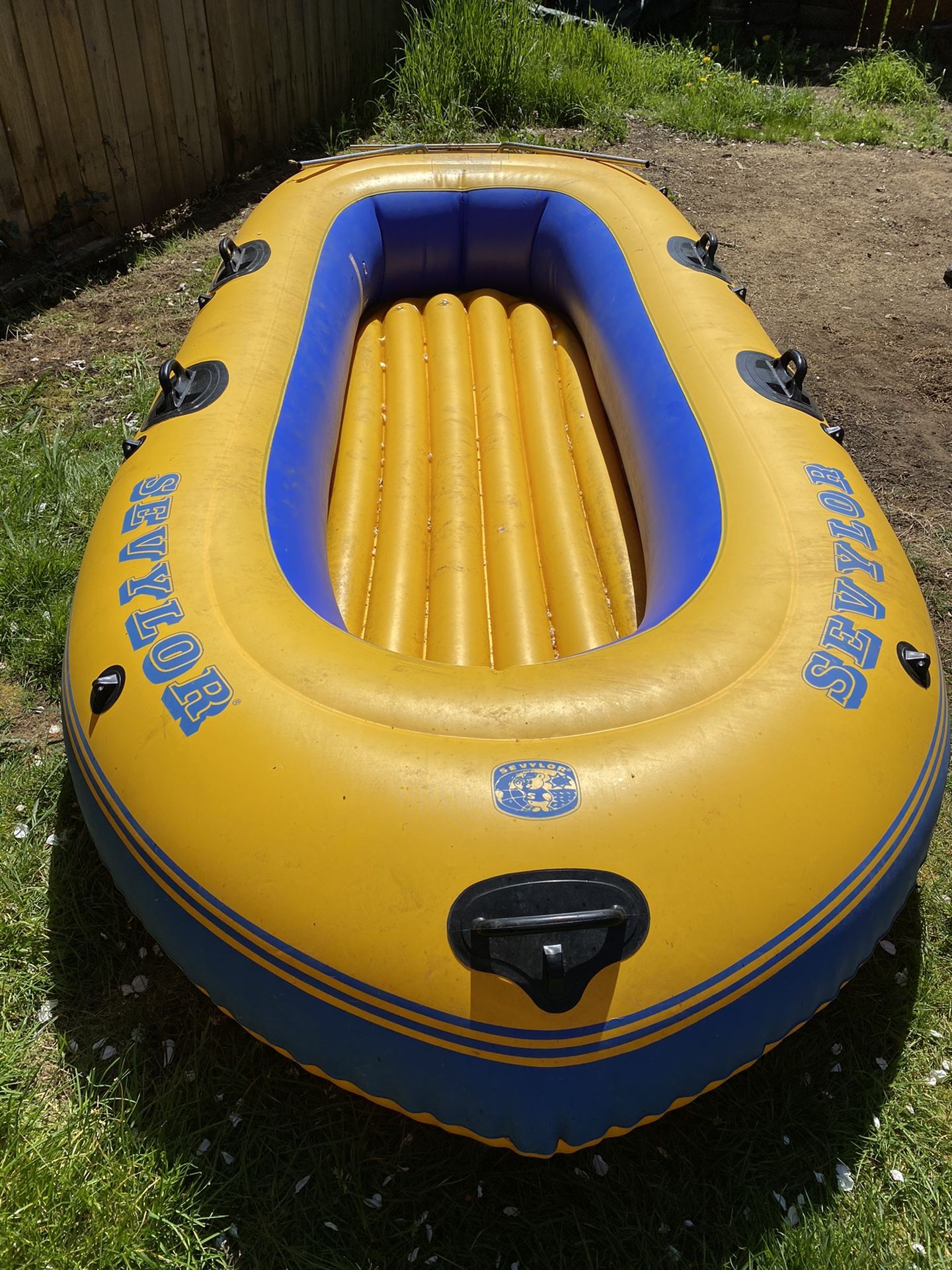 Sevylor Raft with Motor Mount for Sale in Vancouver, WA - OfferUp