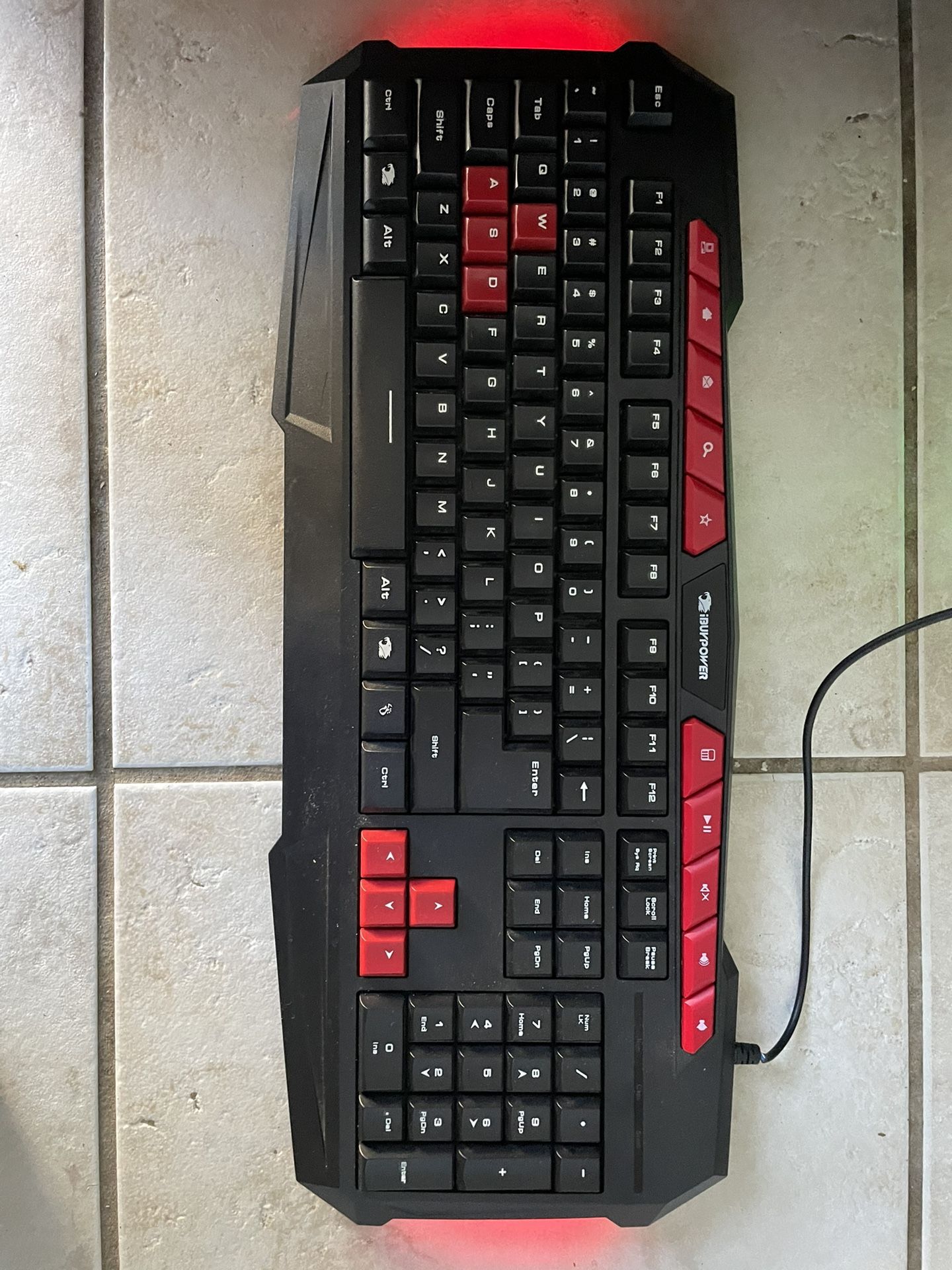 iBUYPOWER i-Series 506 / HP Monitor / Keyboard And Mouse for Sale in ...