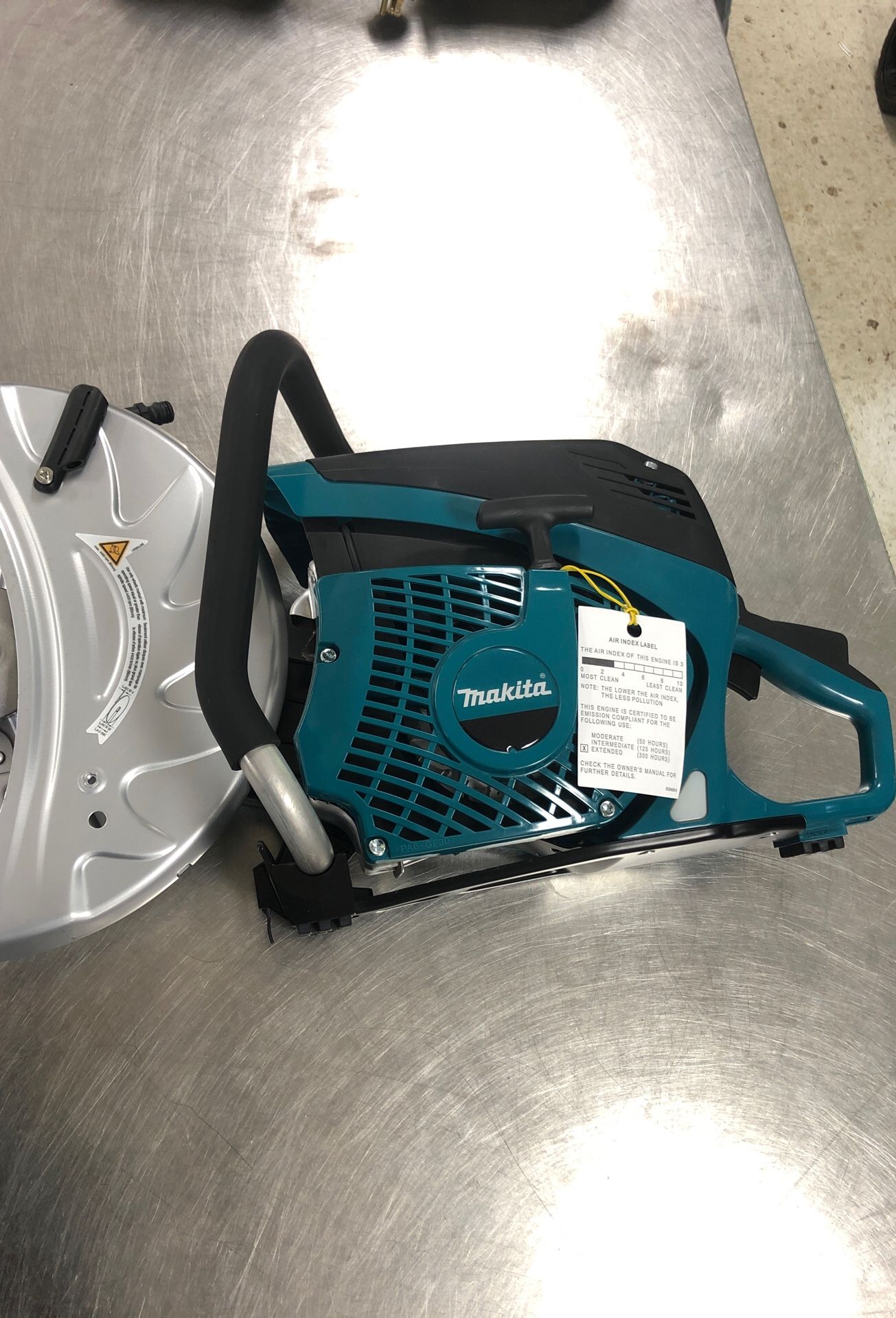 New Makita gas saw for concrete or other for Sale in Orlando, FL - OfferUp