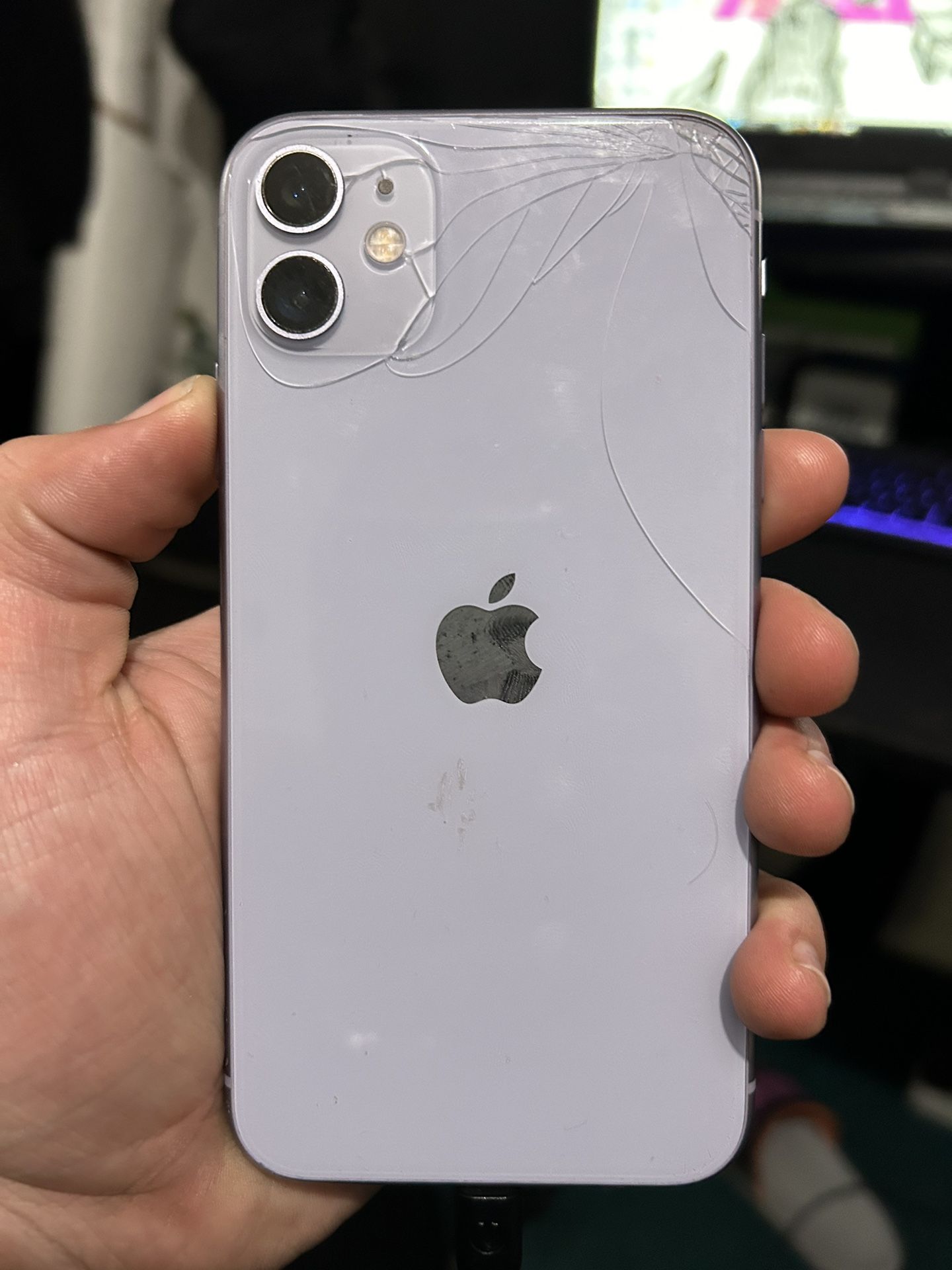 iPhone 11 for Sale in Ysleta Sur, TX - OfferUp
