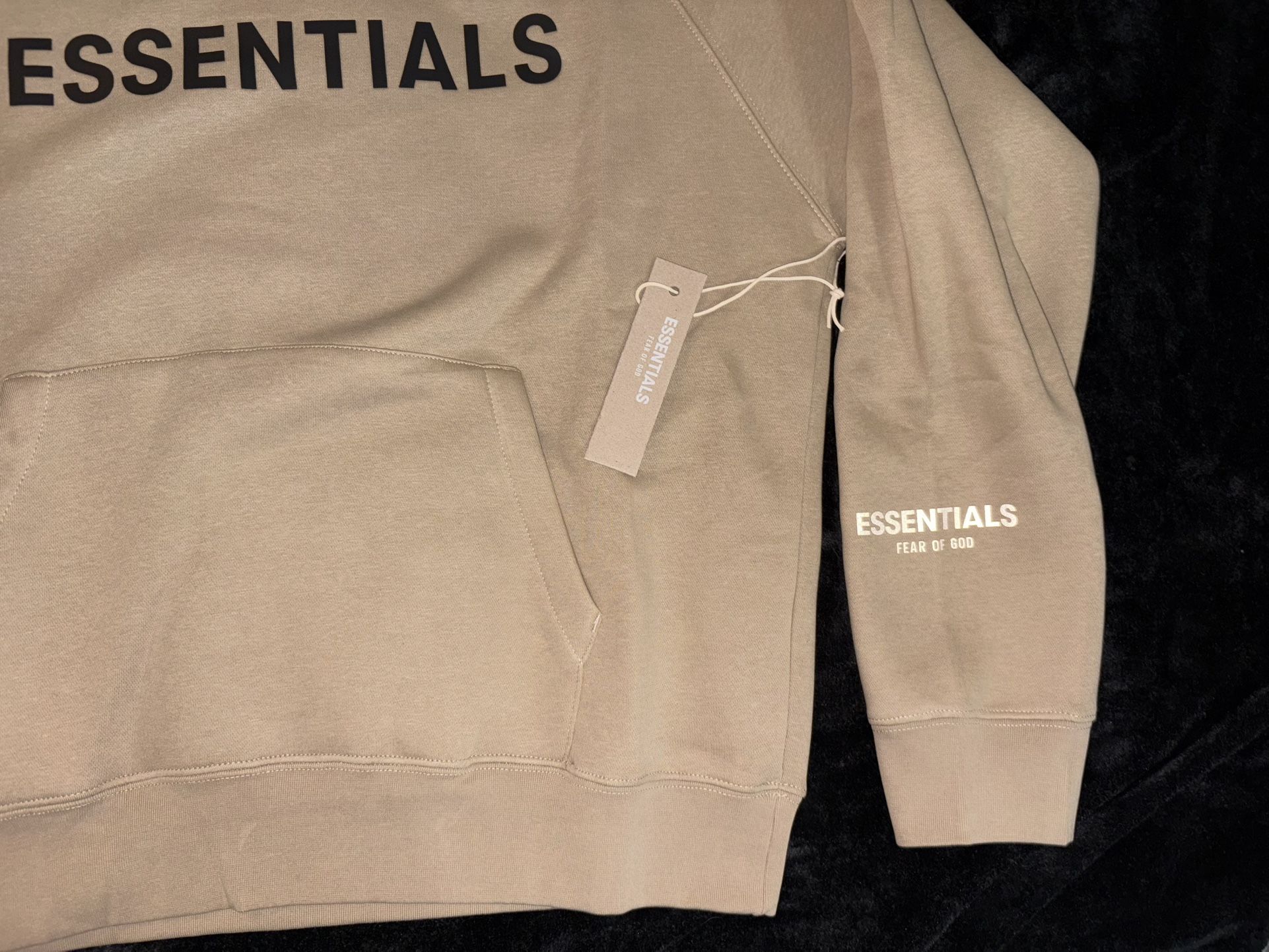 Fear Of God Essentials Size Xl for Sale in Mcallen, TX - OfferUp