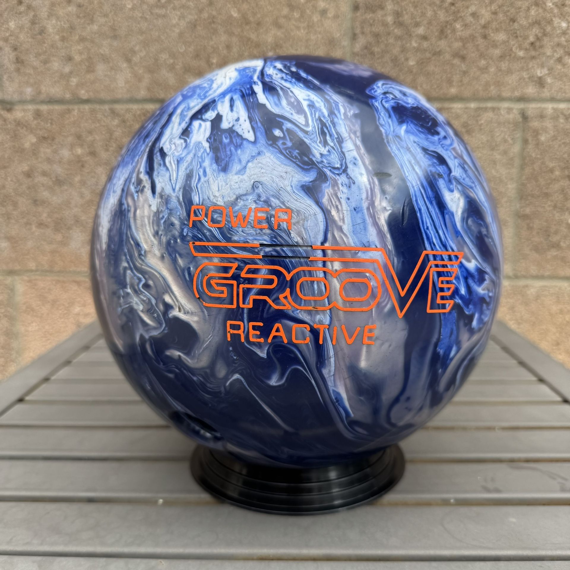 Brunswick Power Groove Reactive 13lb Bowling Ball for Sale in Buena ...