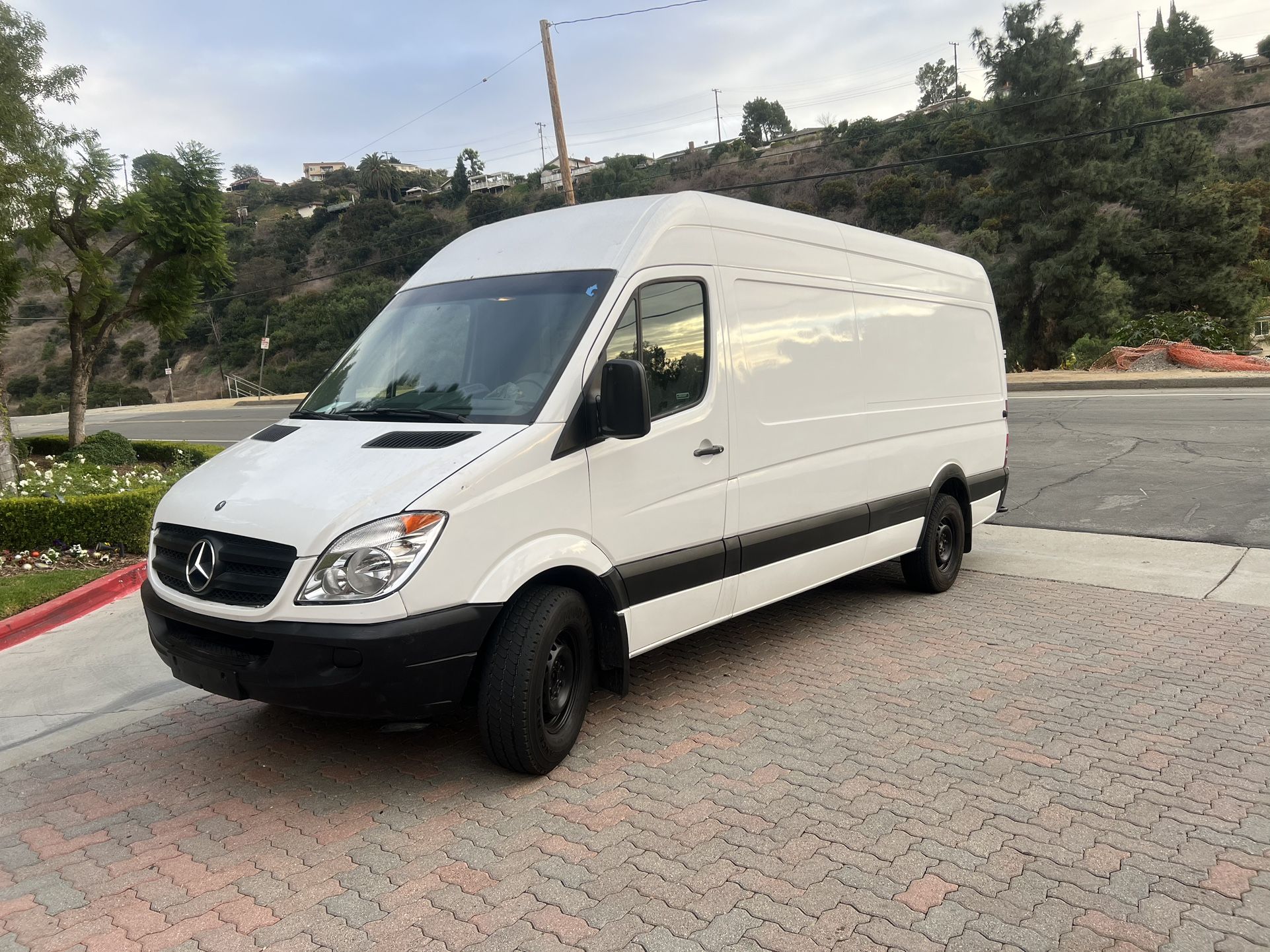 2012 Mercedes-Benz SPRINTER 2500 High Top cargo Van,170”wb, 3.0 liter ...