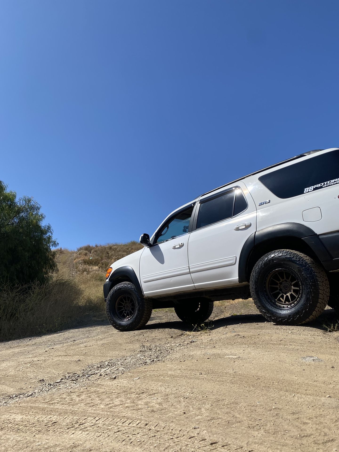 2002 Toyota Sequoia for Sale in Lake Elsinore, CA - OfferUp
