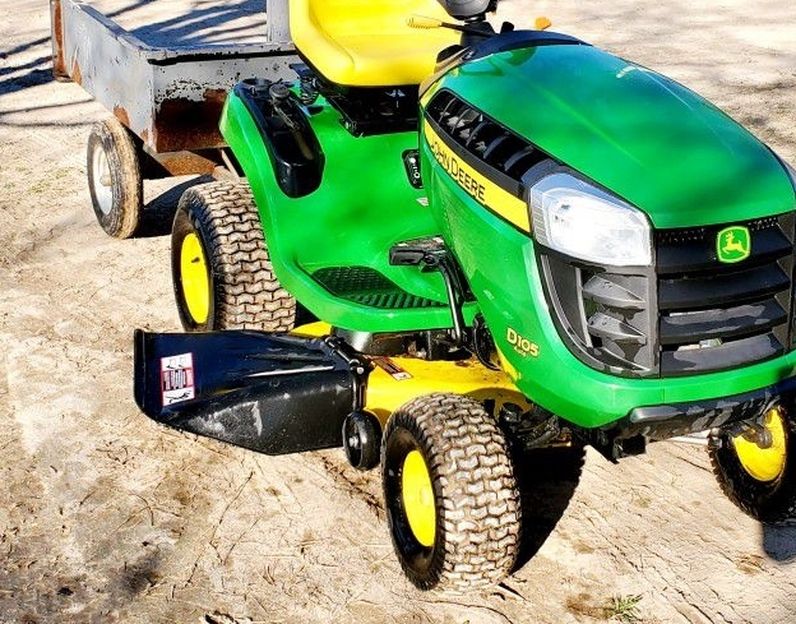 John Deere D105 Auto Riding Mower for Sale in Belton, TX - OfferUp